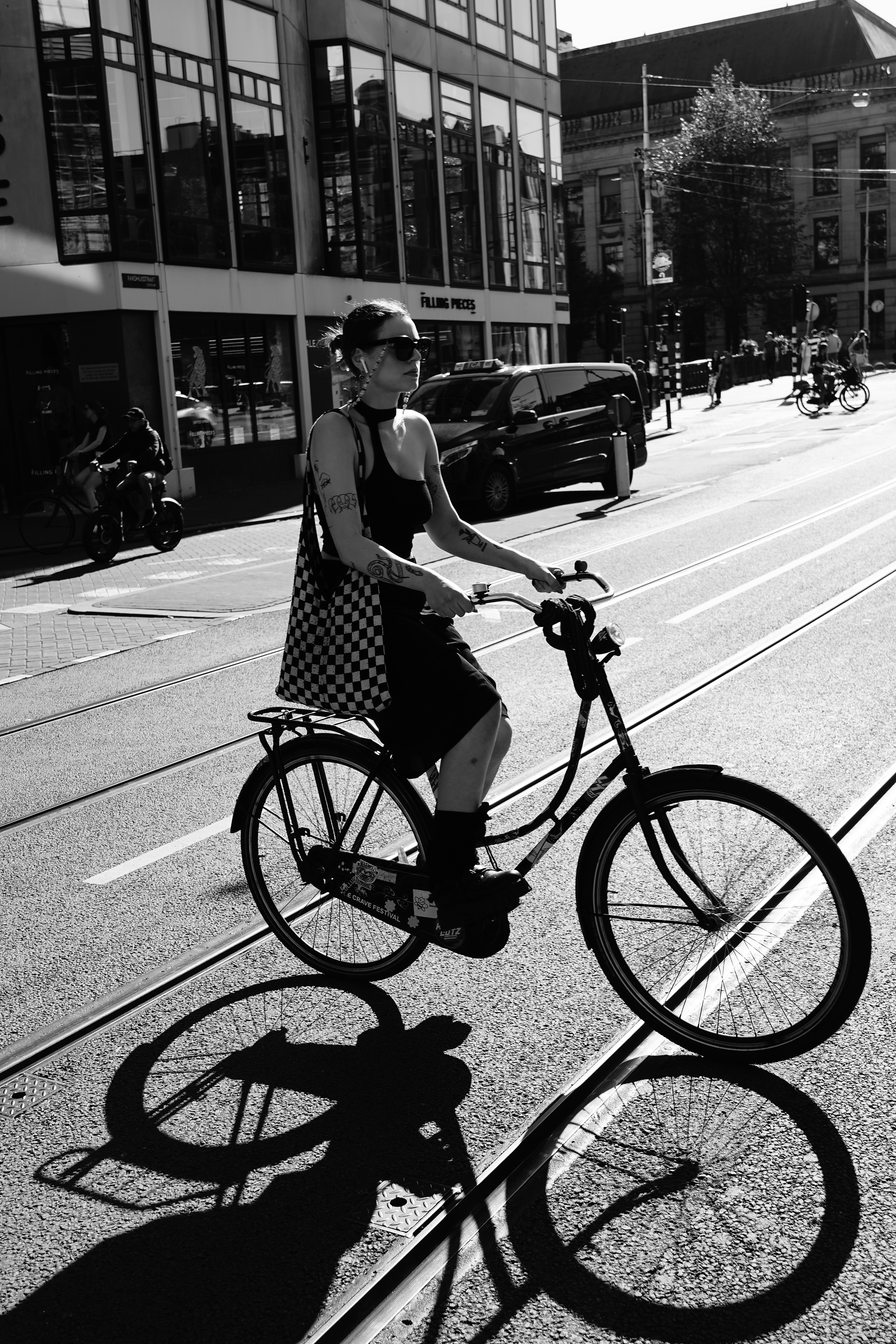 11 Bicycle Maintenance Routines for Smooth Urban Commutes - bikesexpert.com