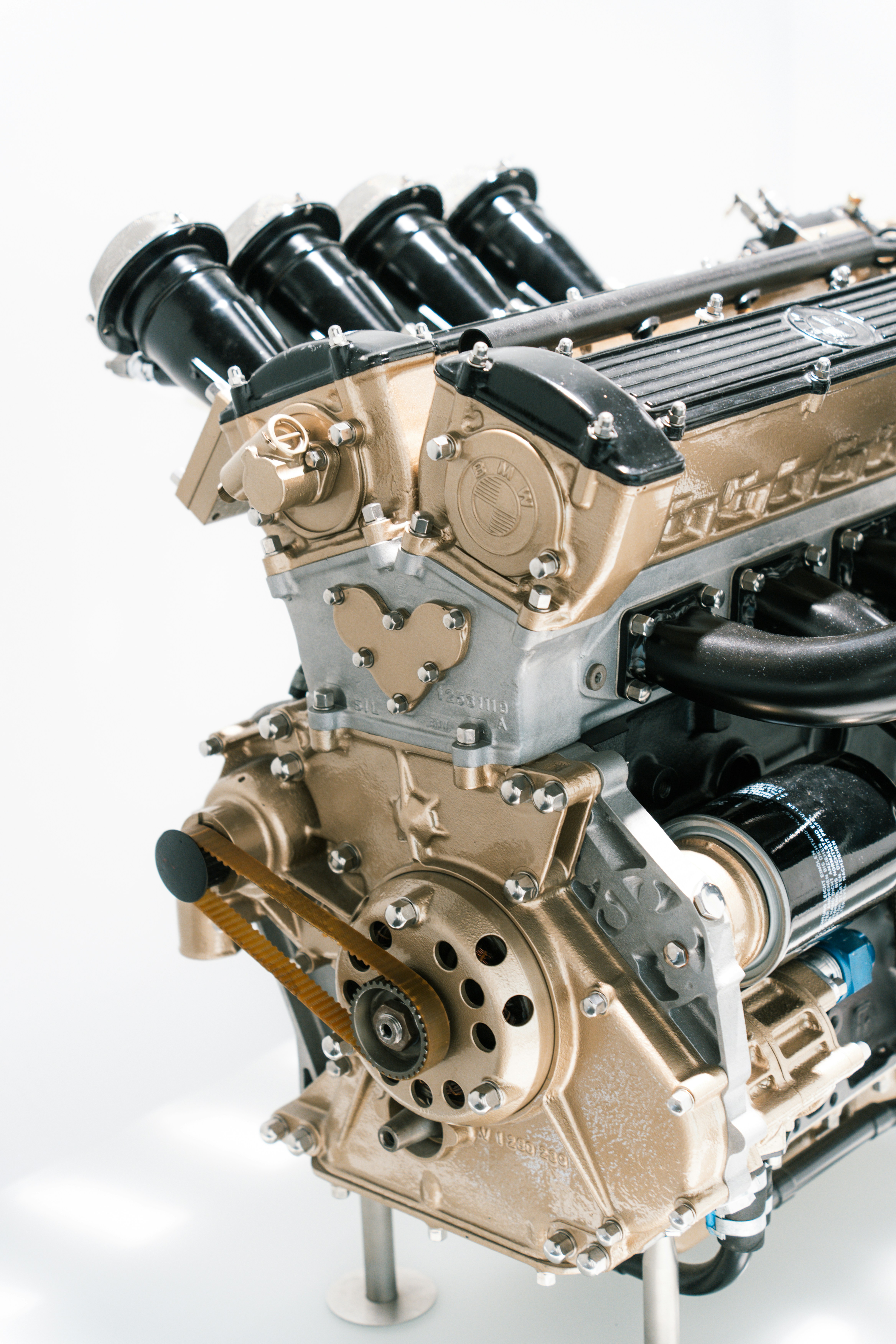 Gilded Precision: Close-Up of a Classic Engine's Valve Train