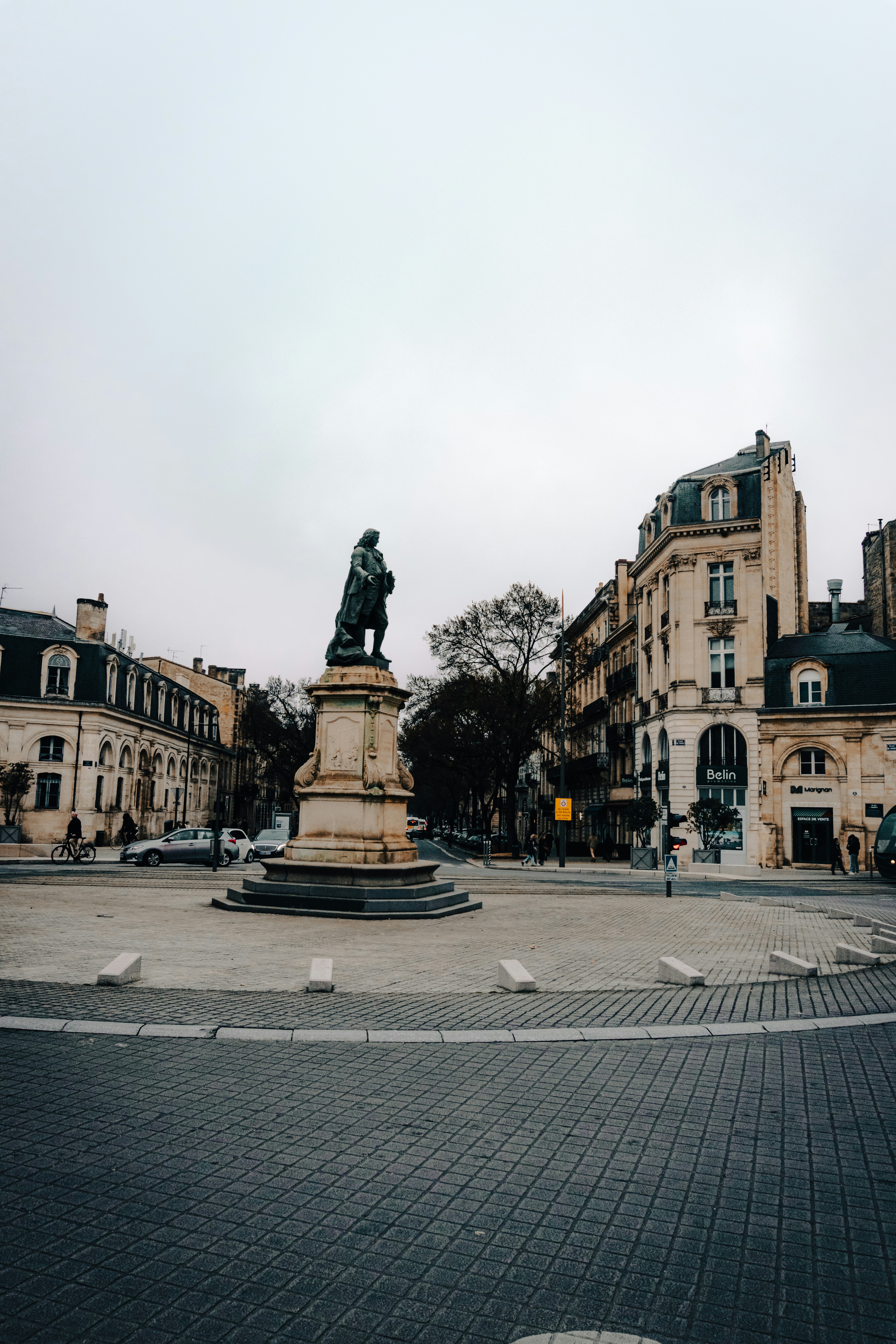 Statue du Marquis de Tourny