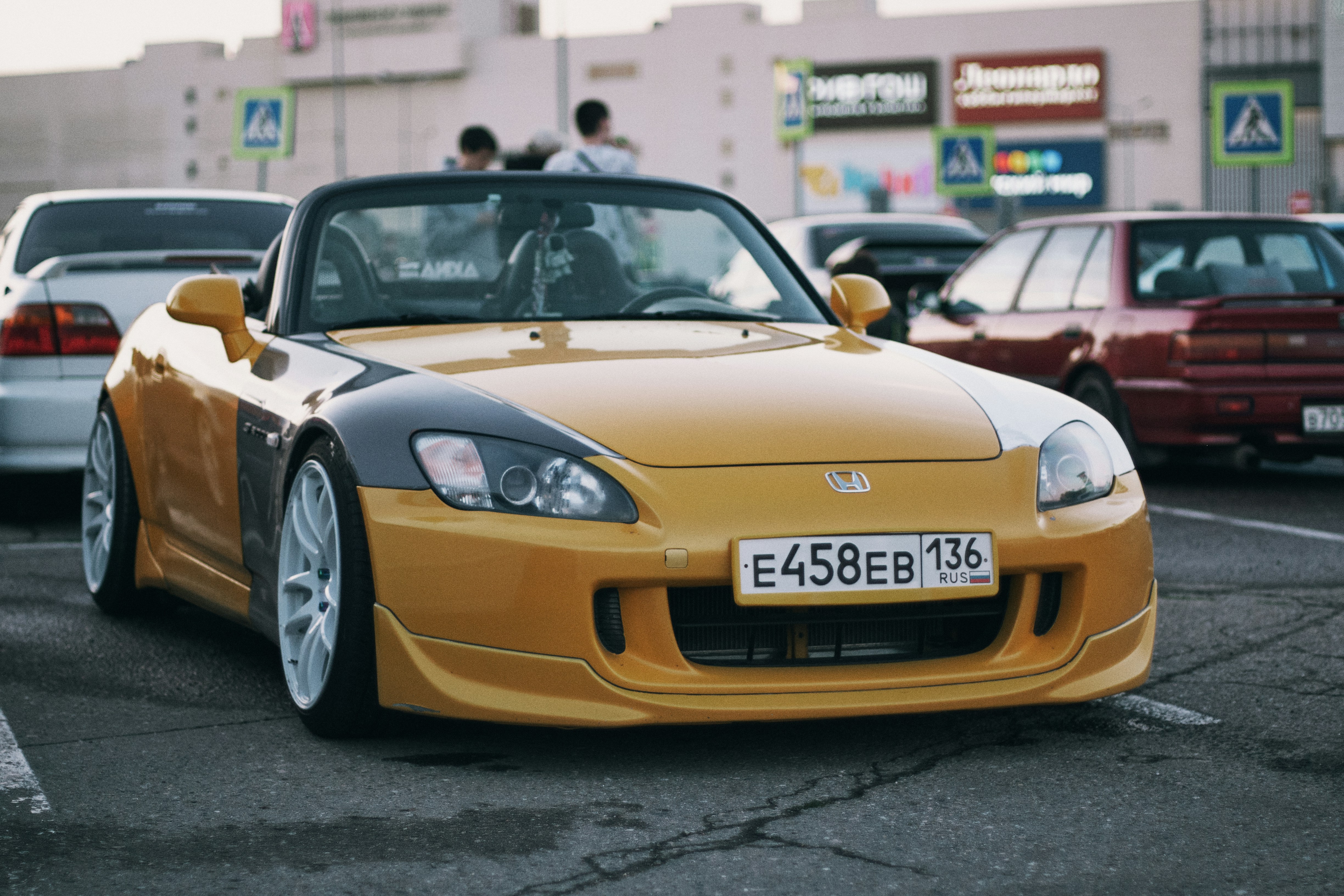 Open-Top Gold: A Street-Ready Honda S2000 in the Parking Lot