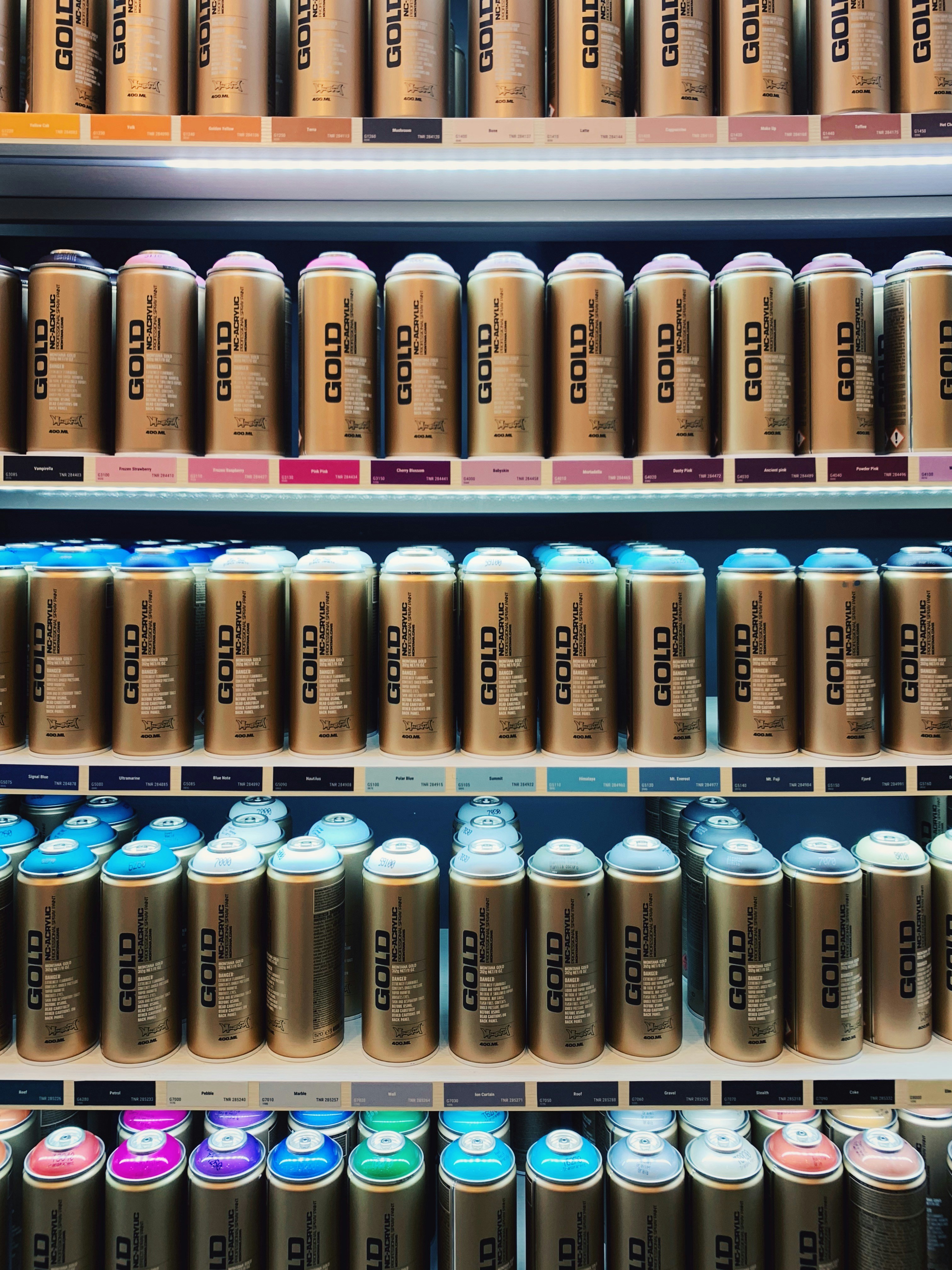 A vending machine filled with lots of drinks photo – Free Shelf Image ...