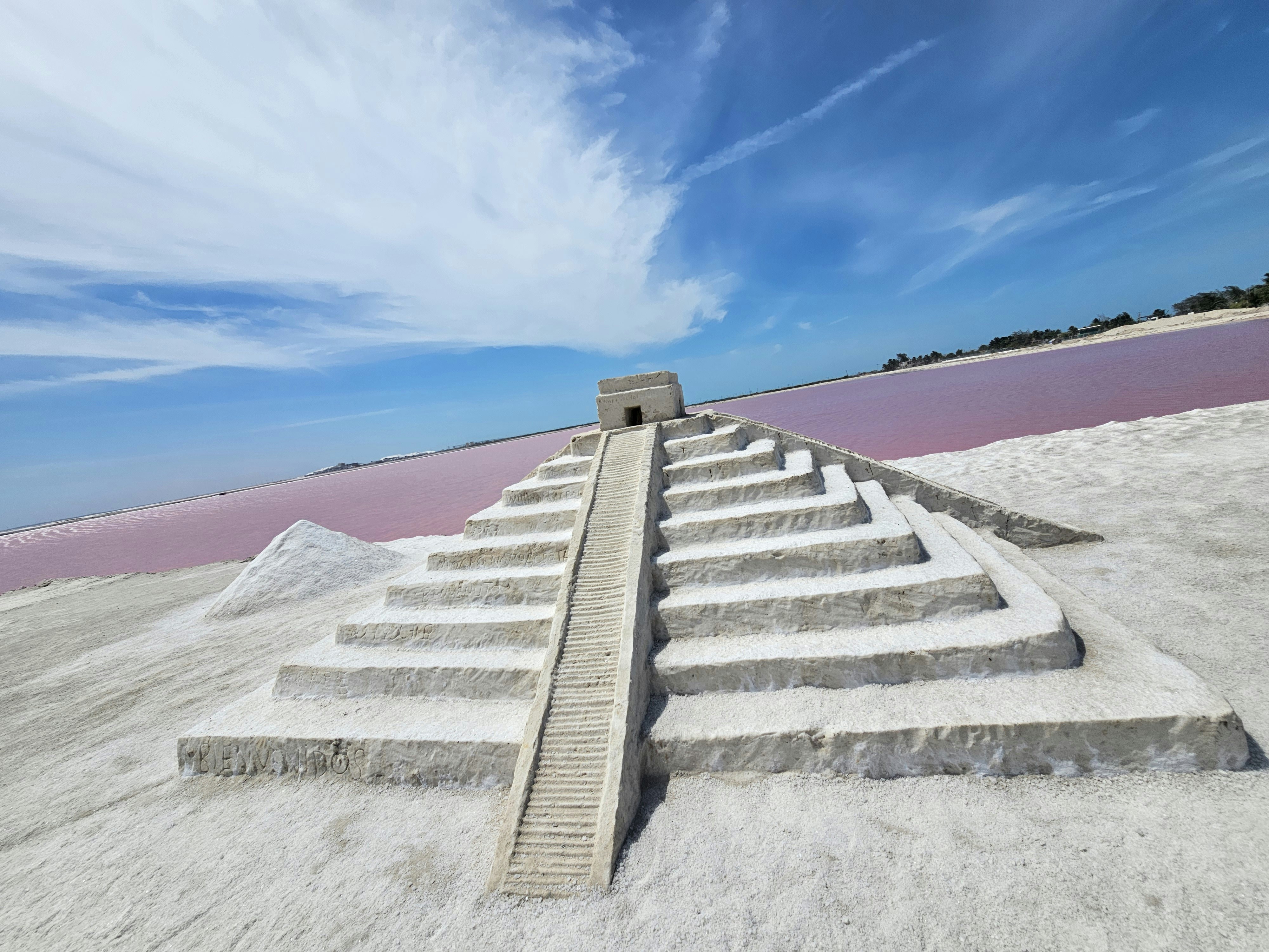 Steps Toward a Pink Salt Lake: A Geometric Stairway to the Horizon