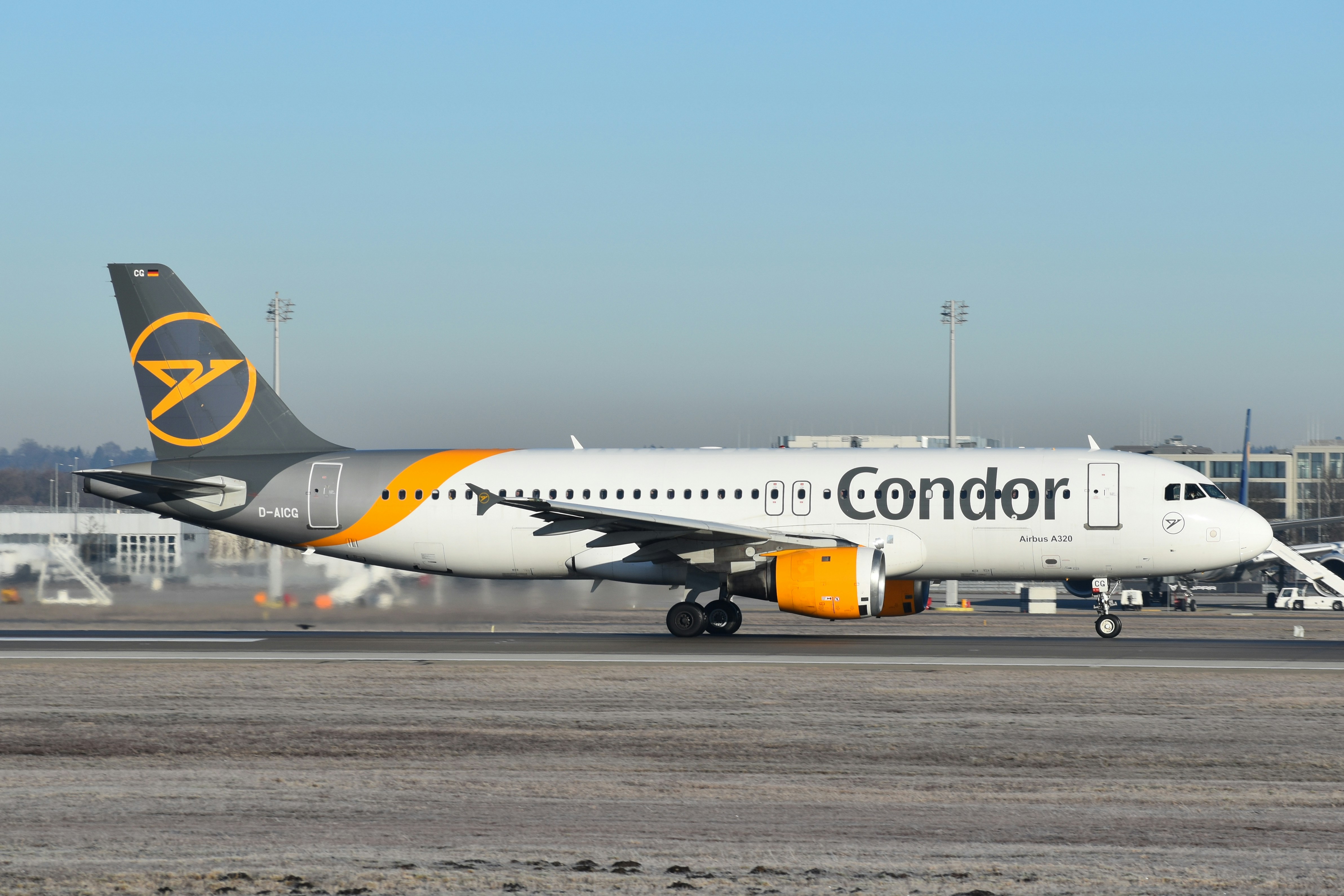 Imágenes de Aerolínea Condor | Descarga imágenes gratuitas en Unsplash