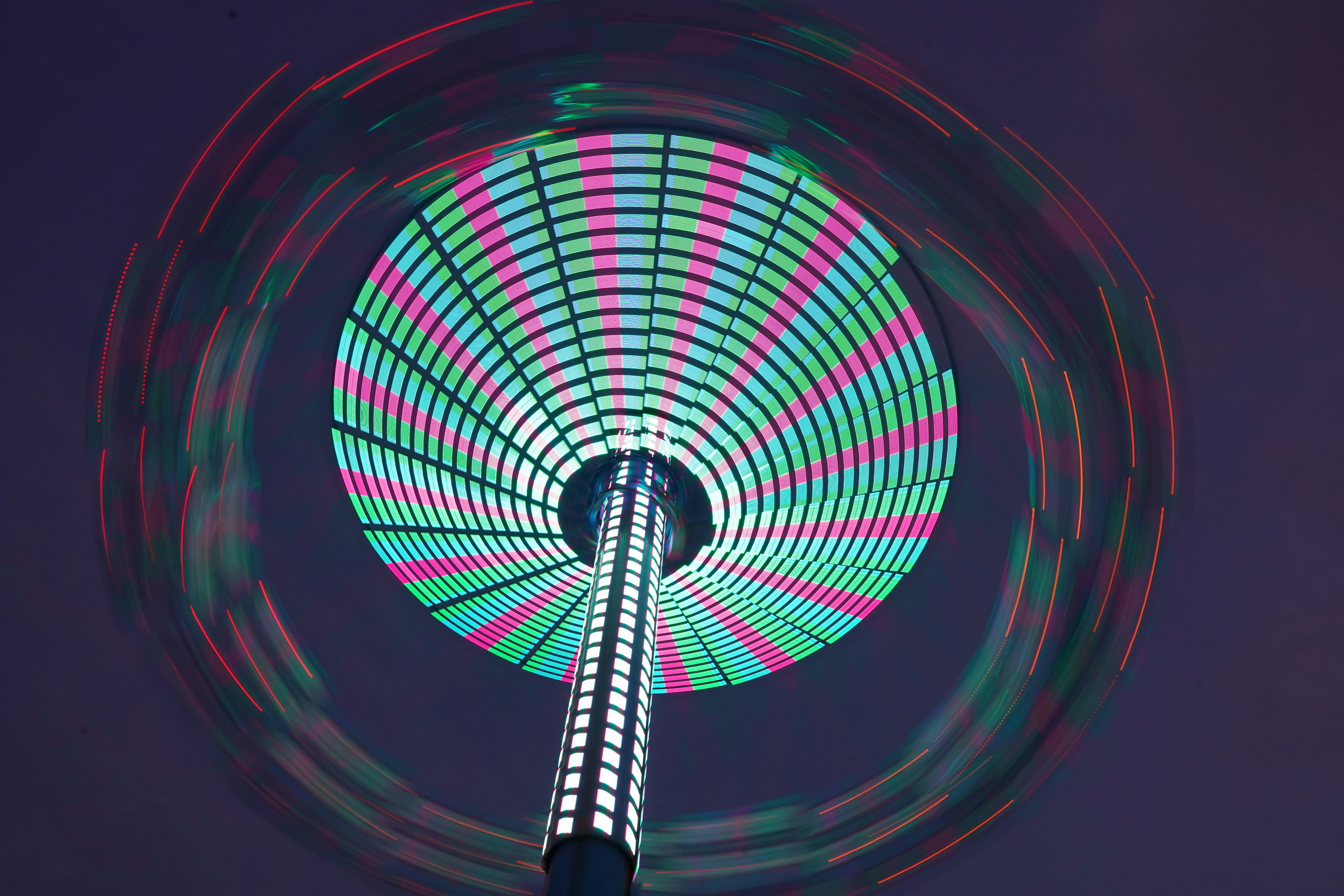 Neon Rings in the Night: A Long-Exposure Spin Around the Tower Wheel