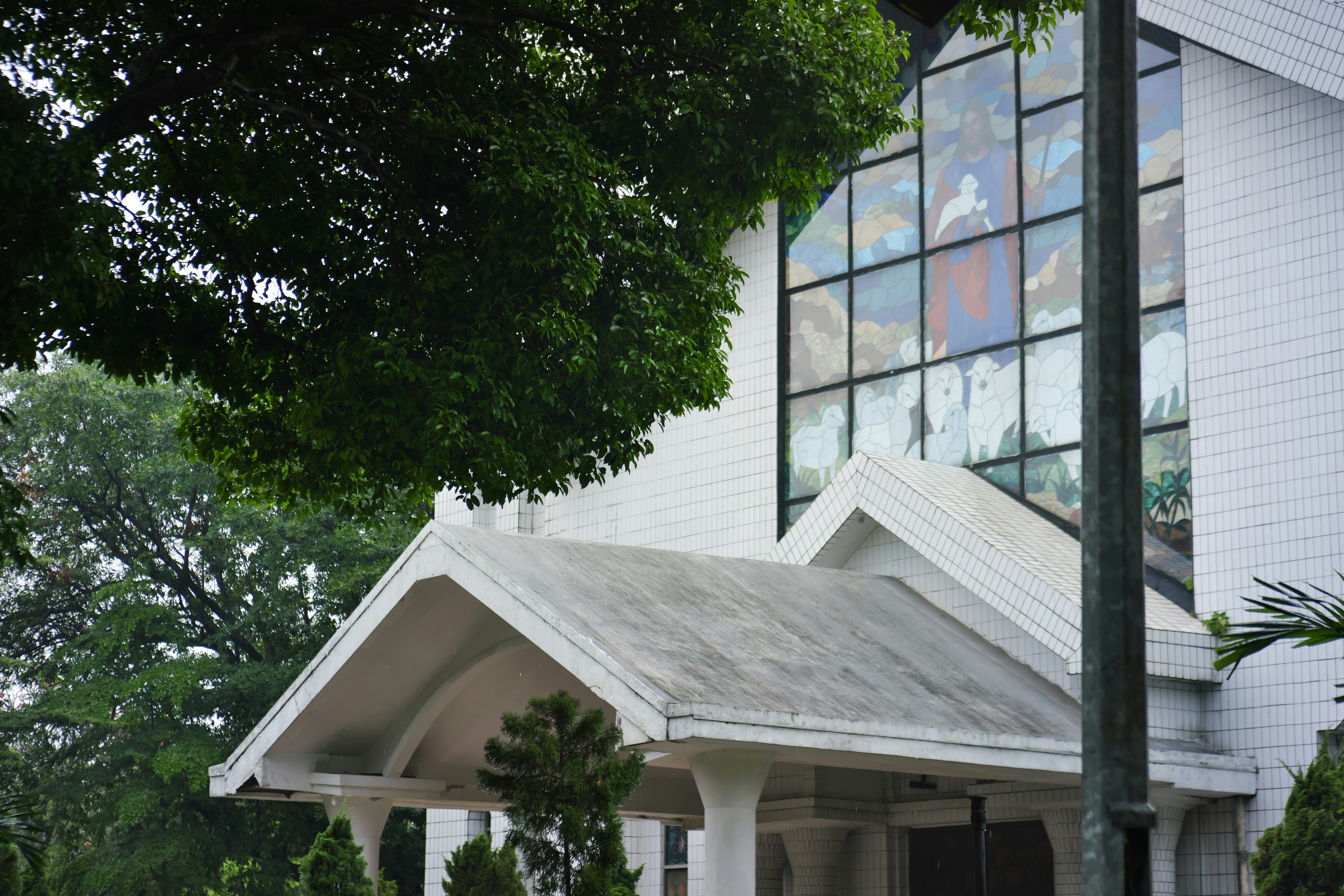 Serenity in Architecture: A Glimpse of Faith