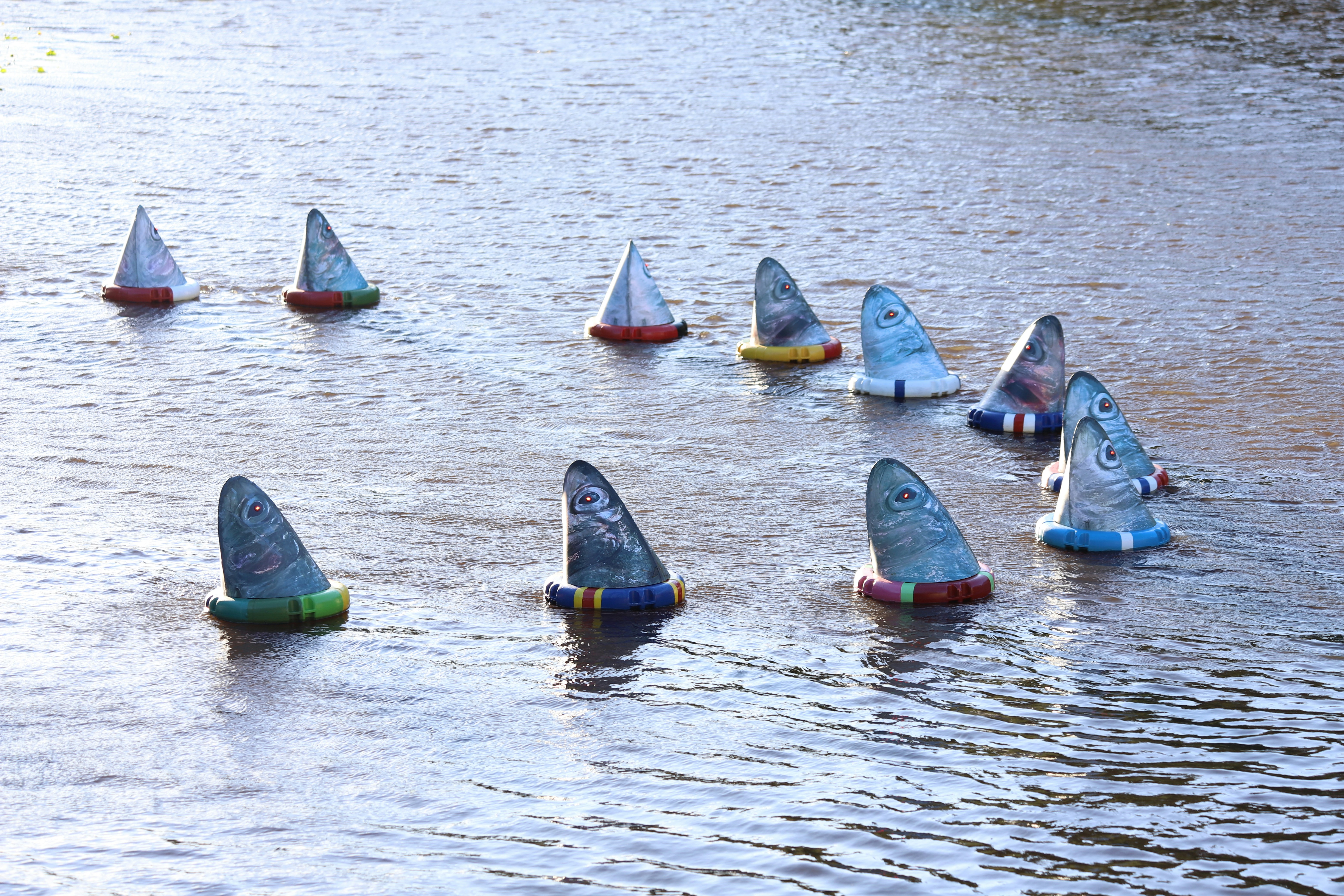 A group of small boats floating on top of a lake photo – Free Örebro ...