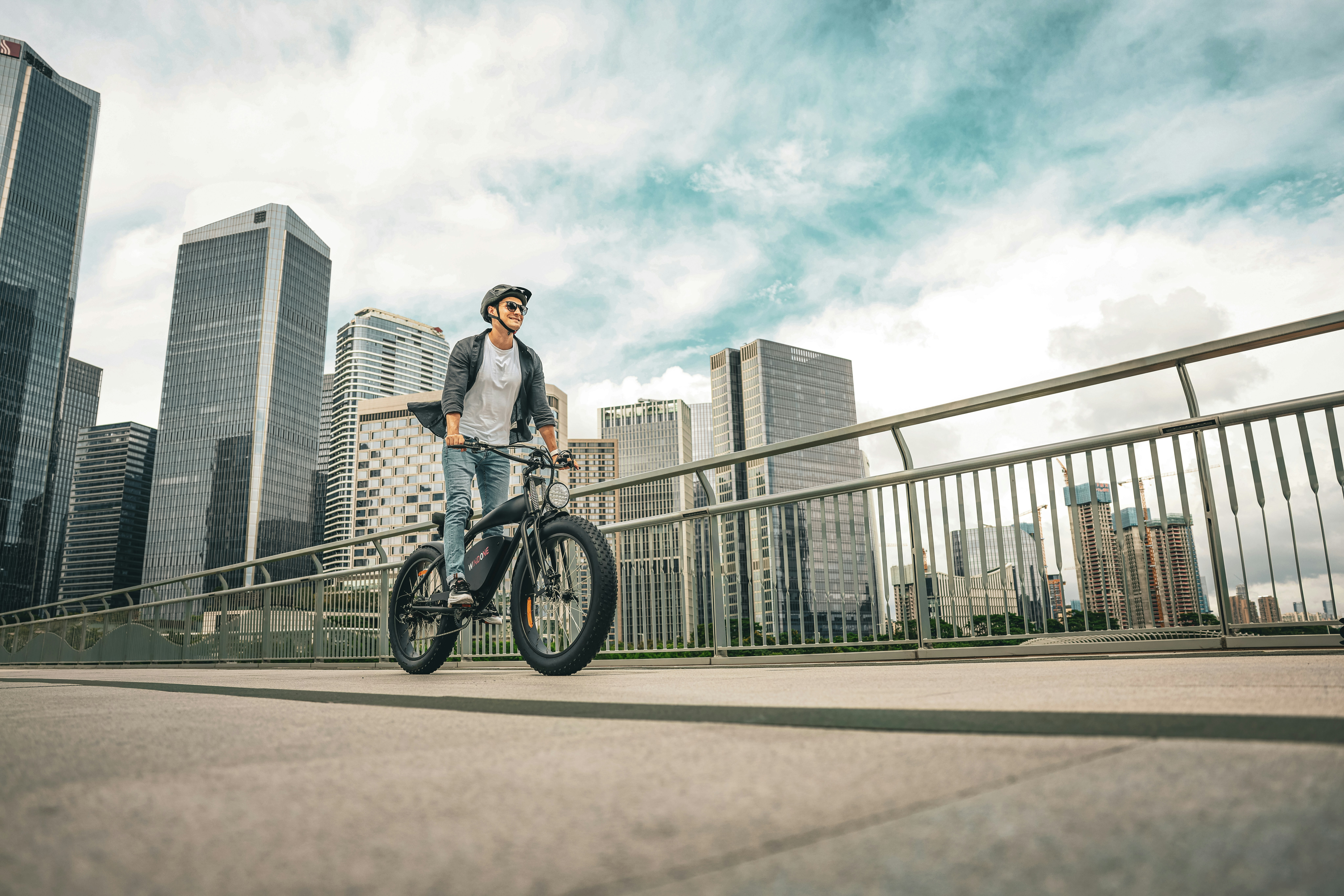 Urban Adventure: Pedaling Through the Skyline