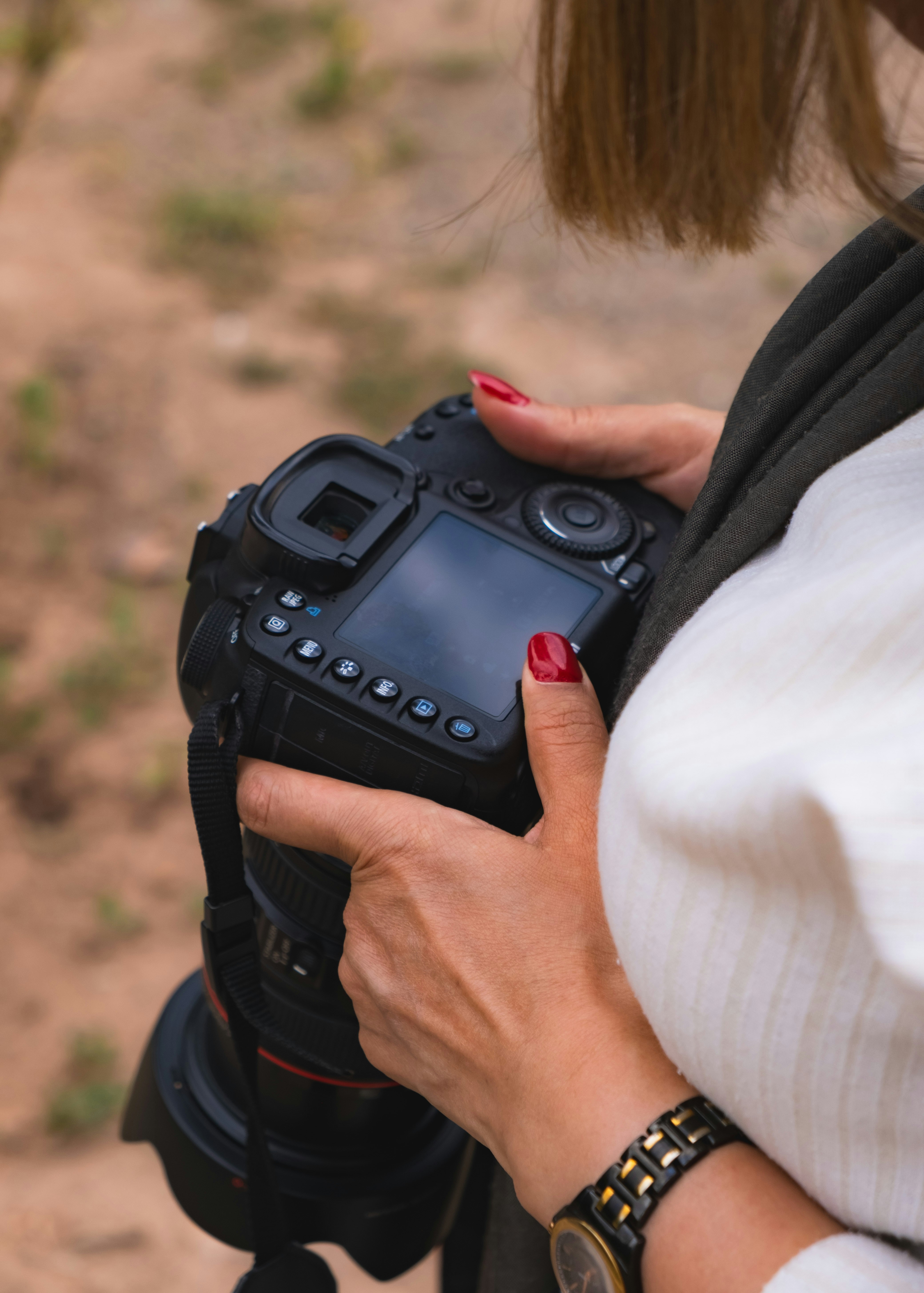 Hands-on Studio: The Photographer’s Grip on a Fujifilm Mirrorless