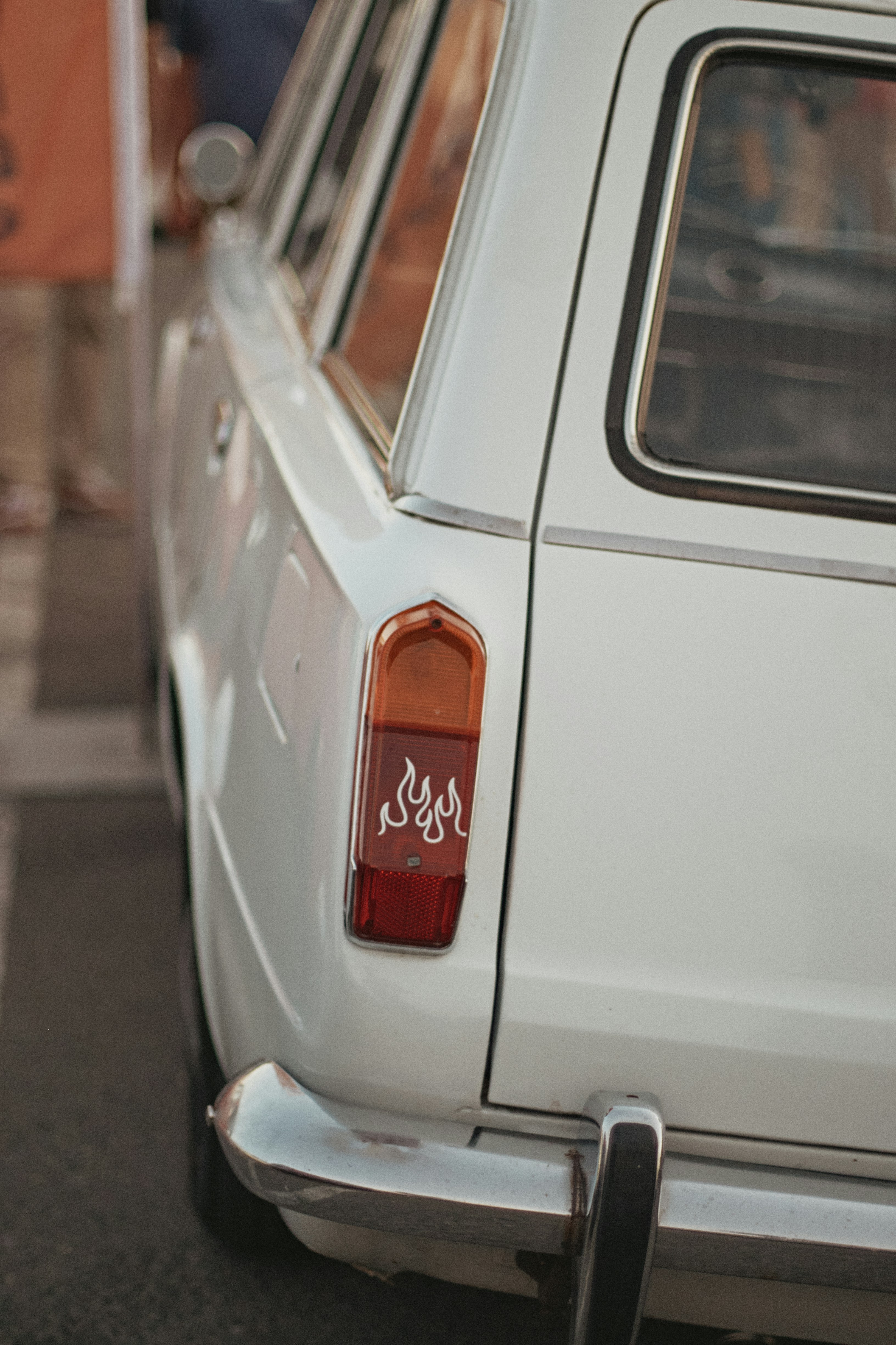 Tail light moments: the vintage car’s quiet resolve