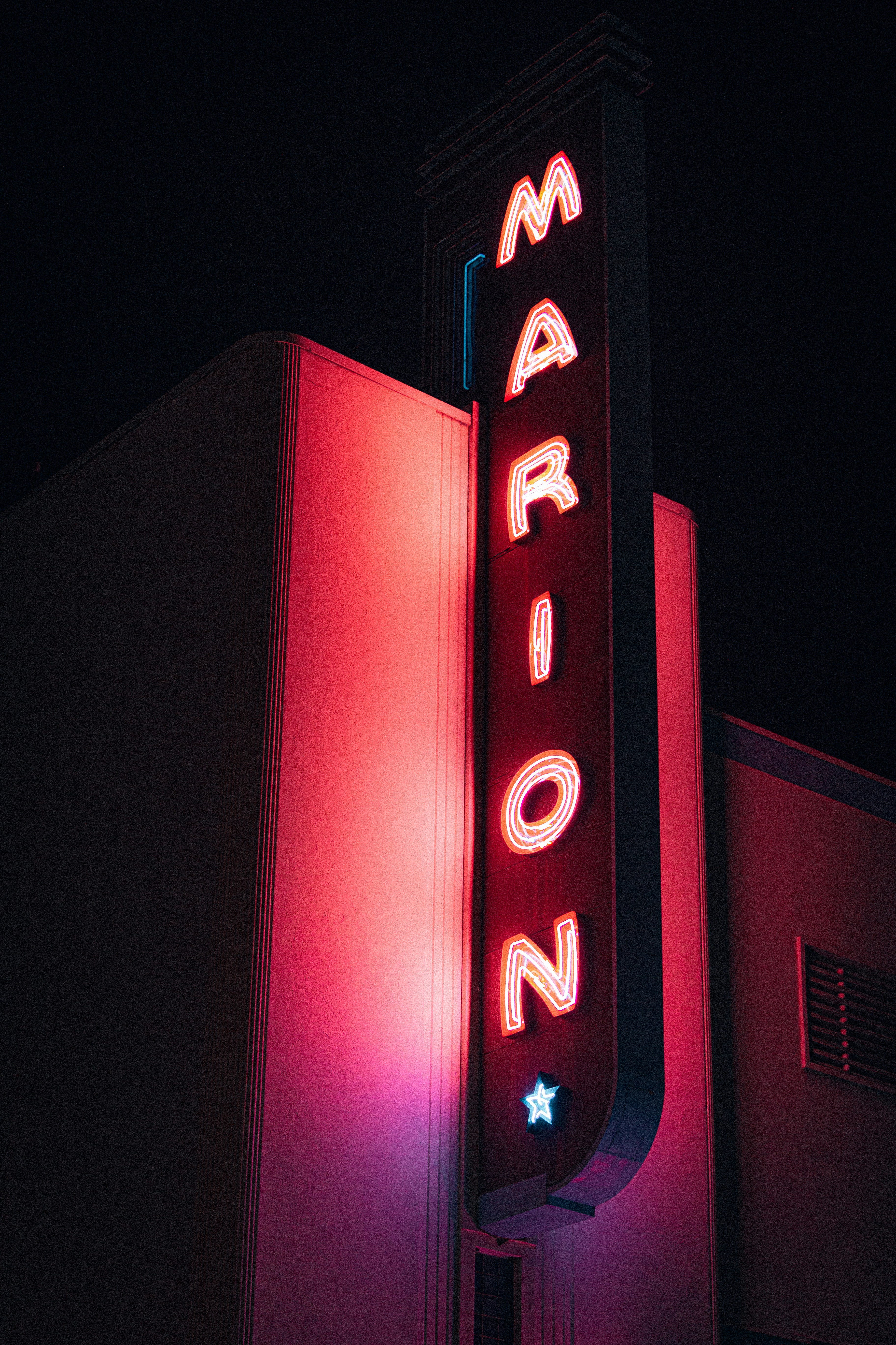 A marquee sign lit up at night photo – Free Ocala Image on Unsplash