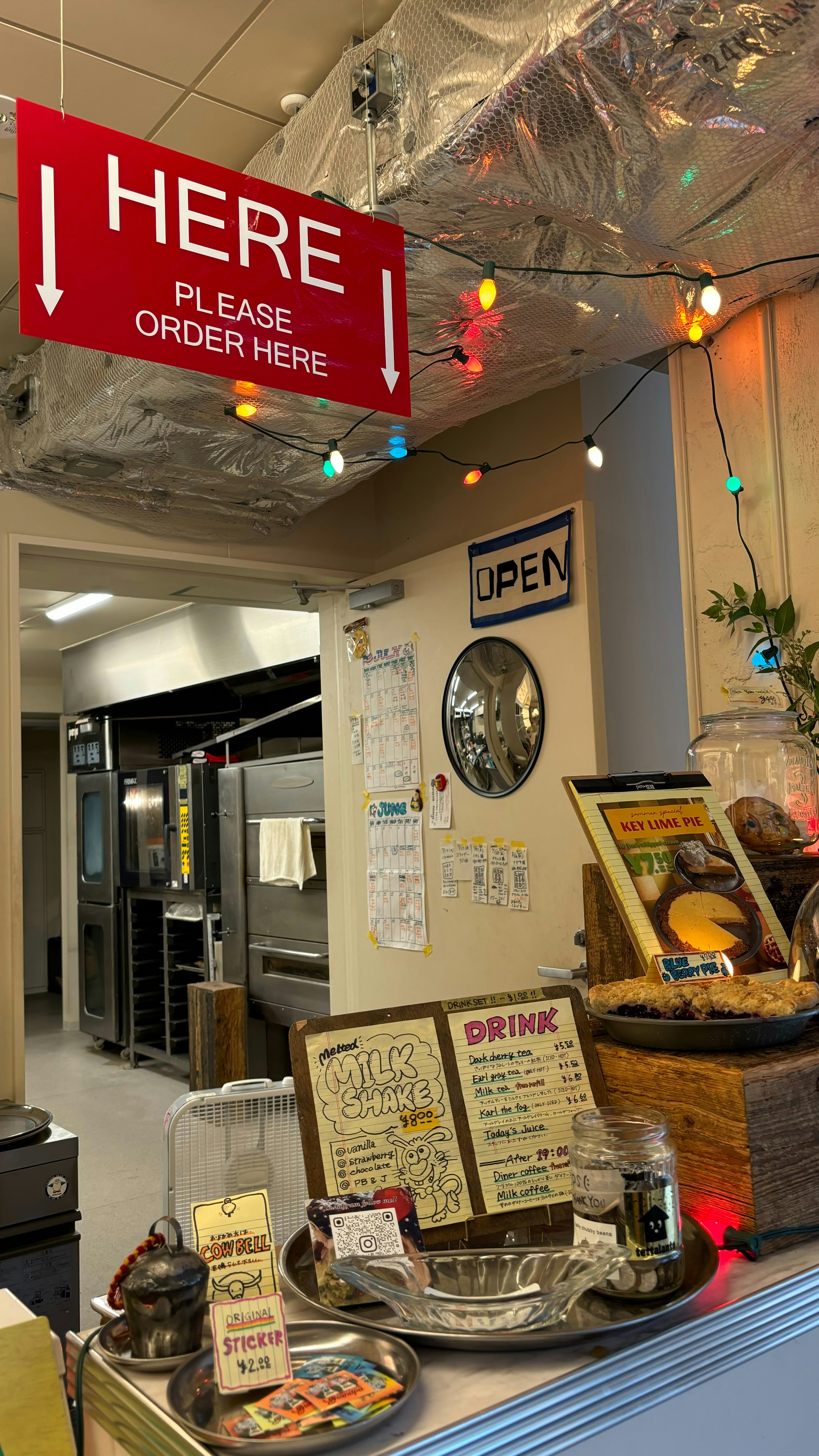 There is a sign that says here place order here photo – Free Restaurant ...