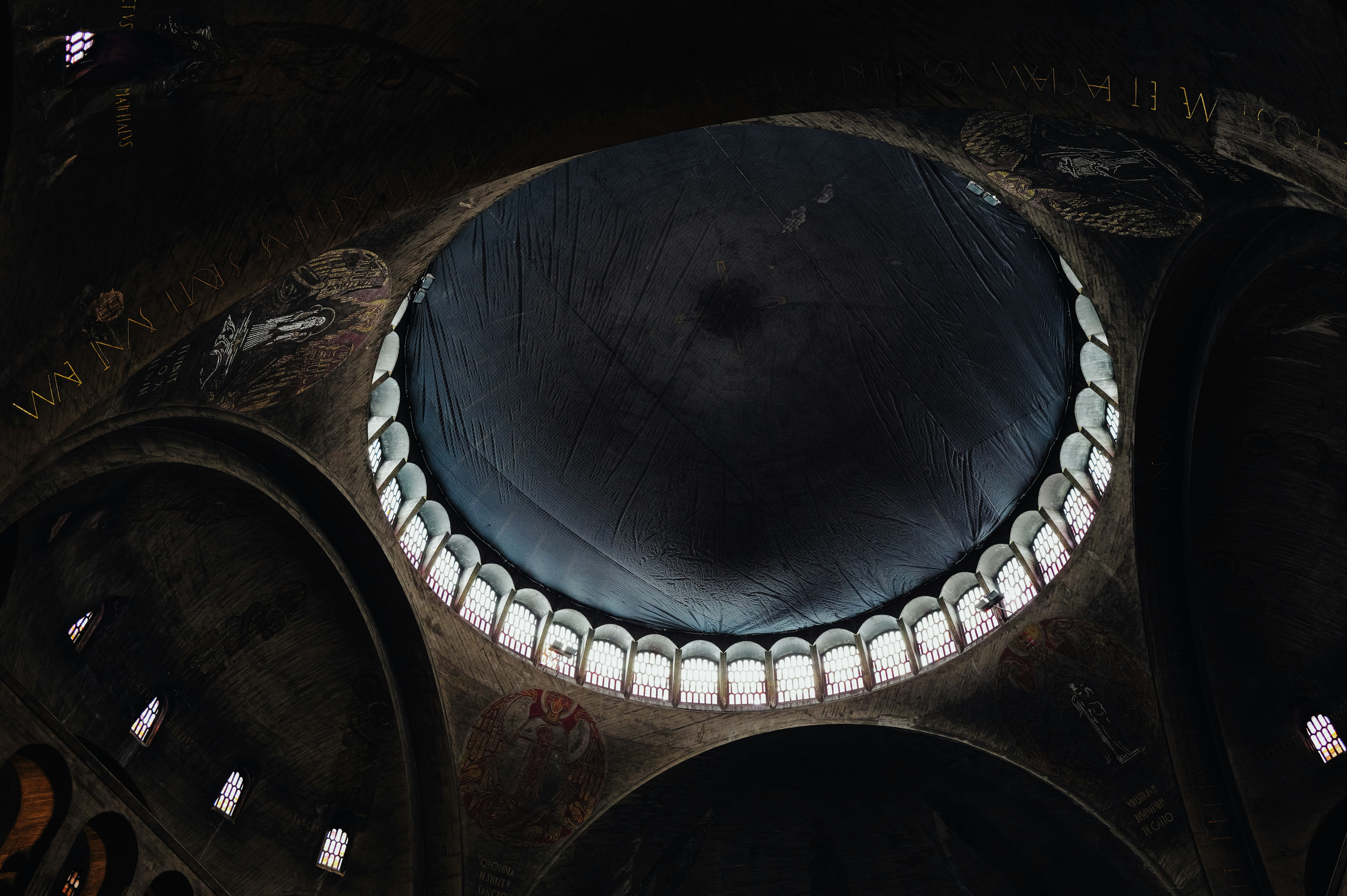 The Open Eye: Ringed Light in an Ancient Dome