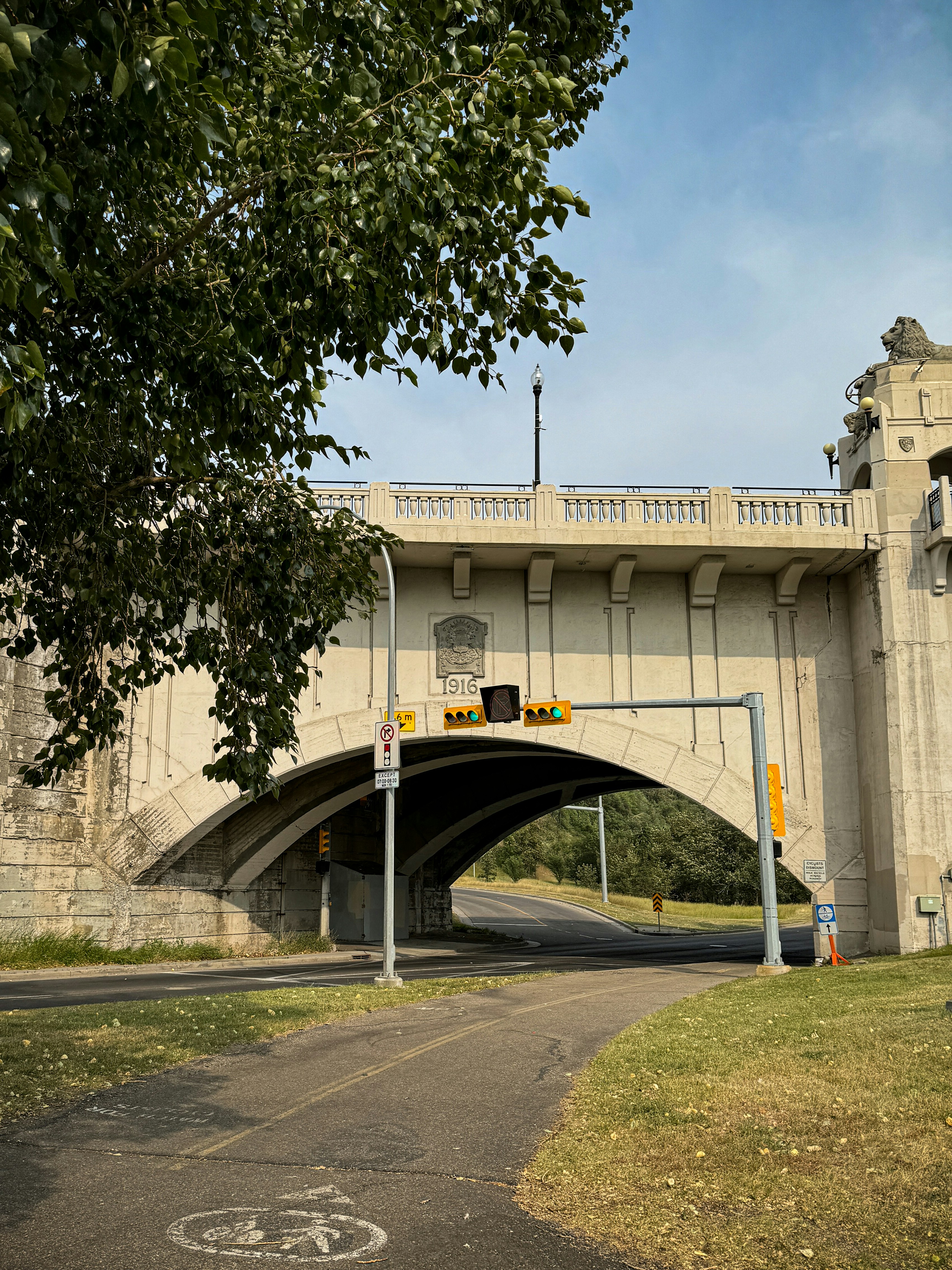 Under the Stone Arch: a Quiet Bridge Corridor