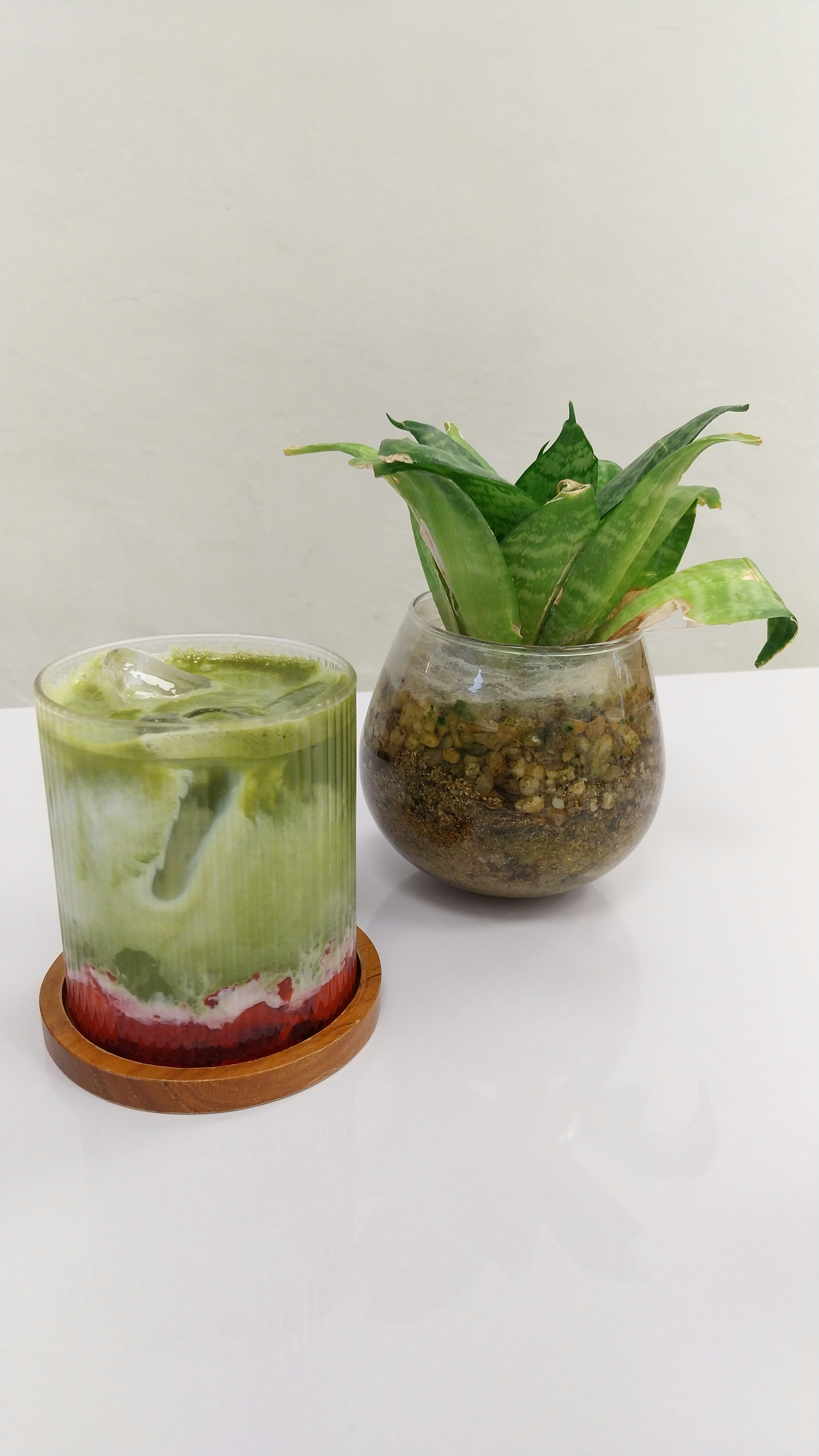 Matcha beverage and pastry product