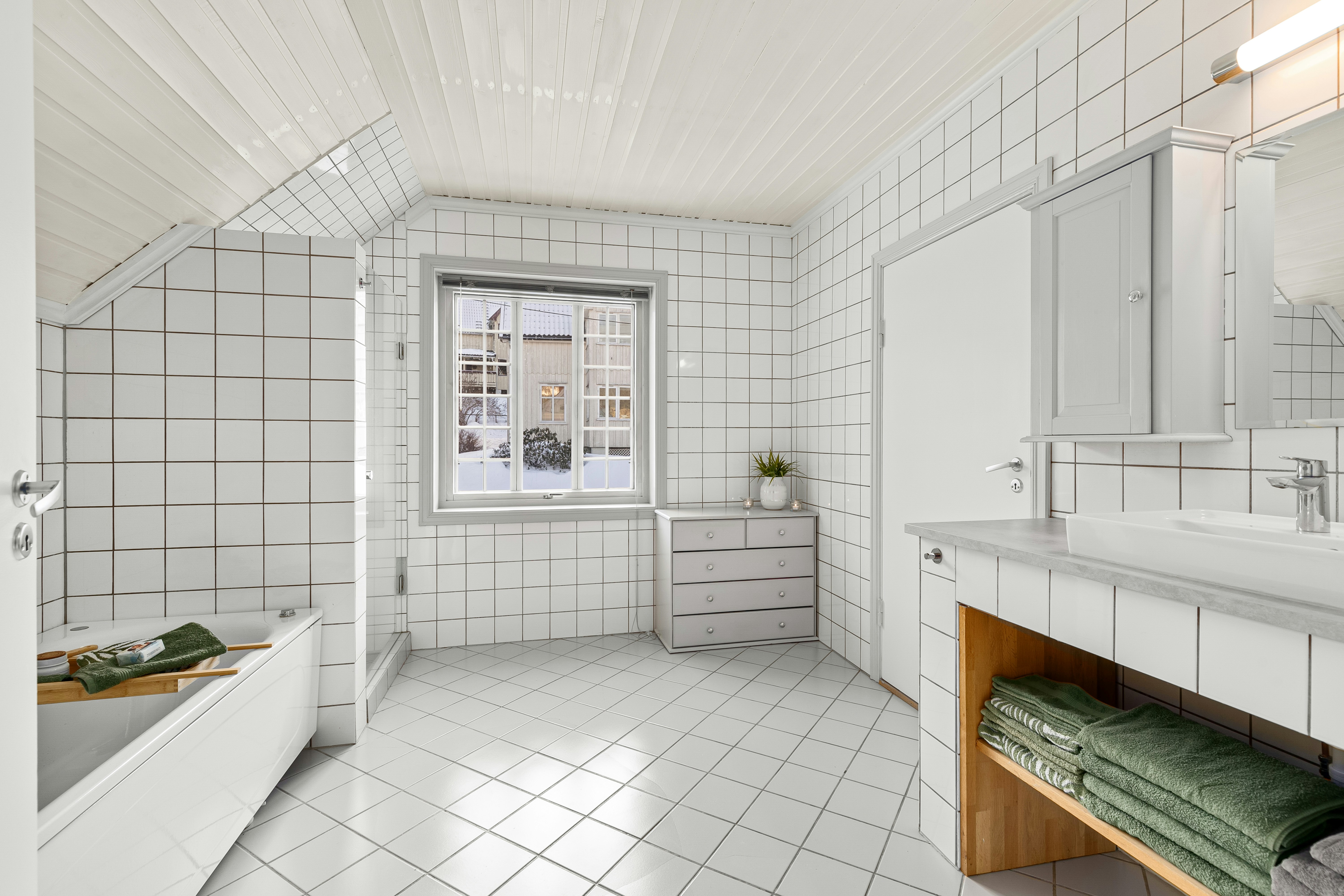 Modern White Tiled Bathroom - Karami
