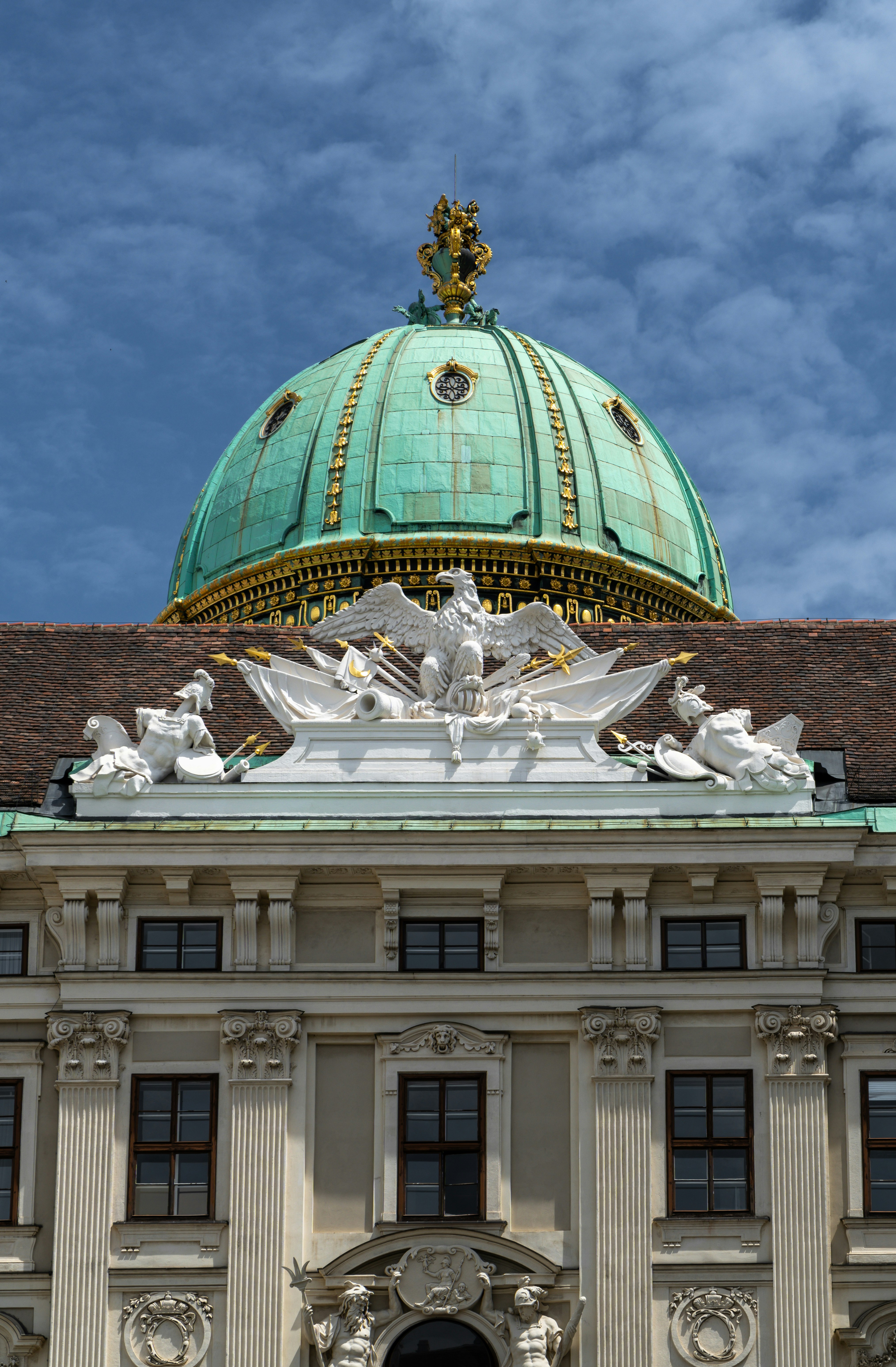 Verdigris Dome Over a Sculpted Facade: Sunlit Neoclassical Grandeur