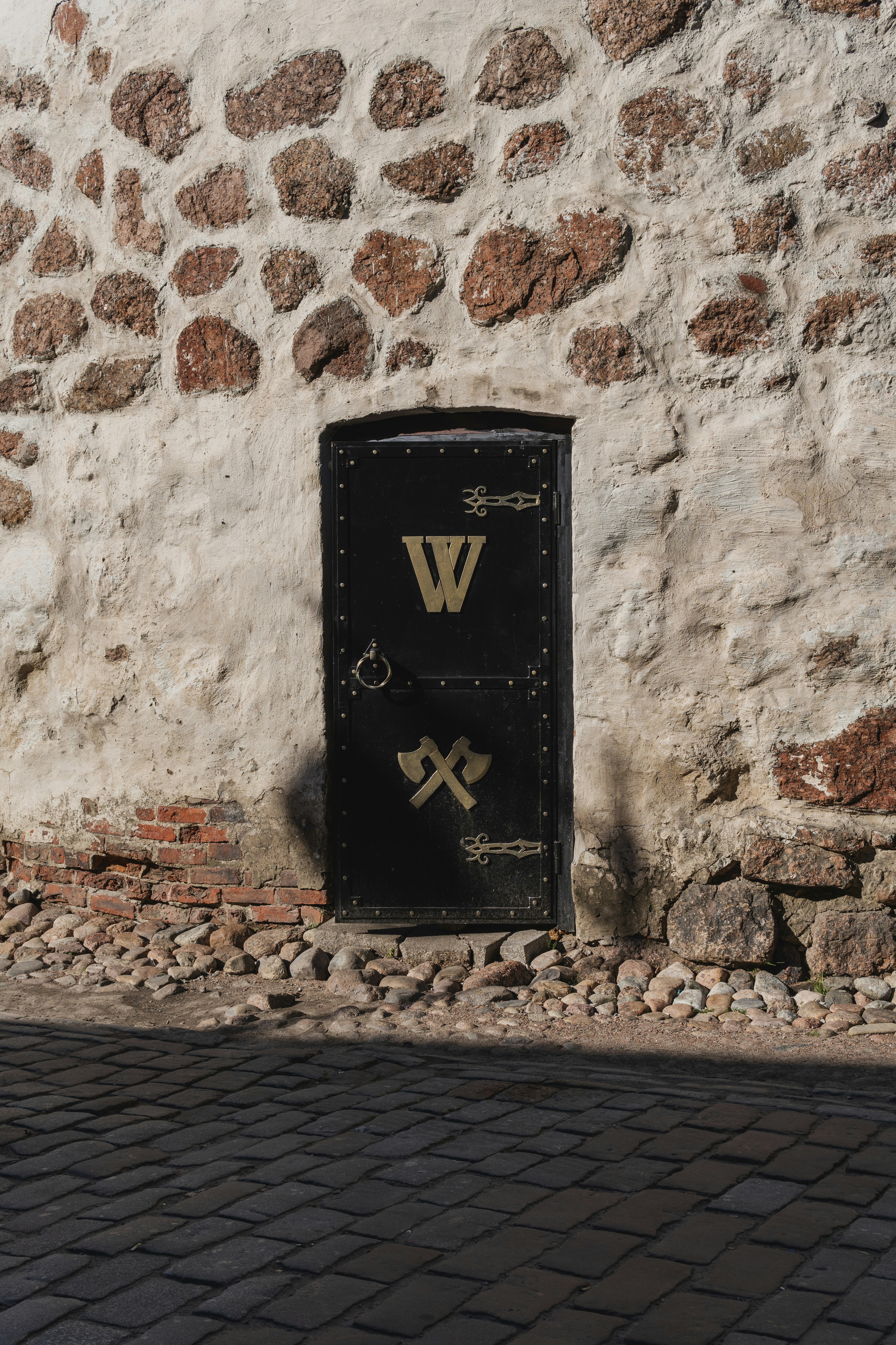 Photo by Artem Polezhaev with Sony Alpha 6400