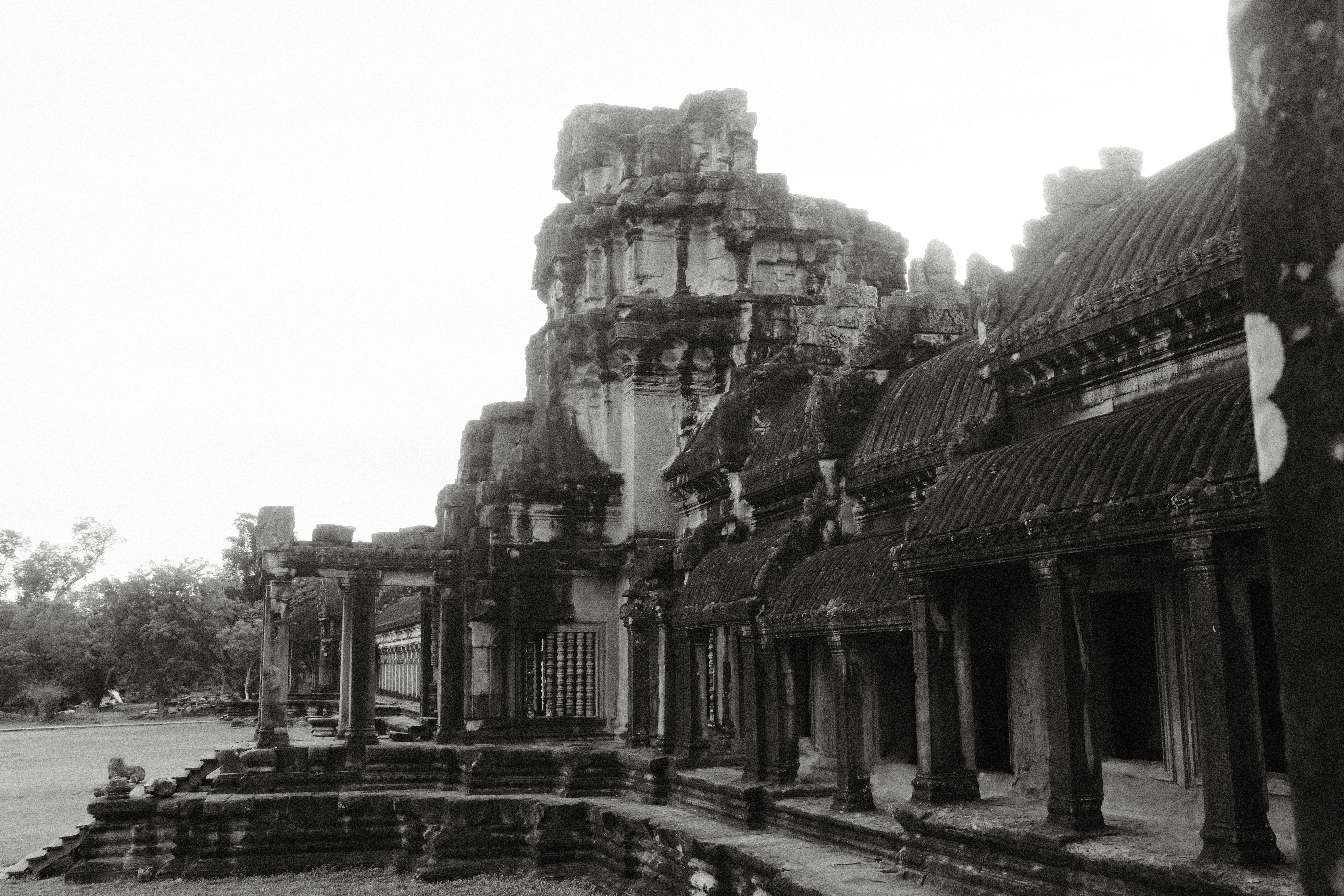 Monochrome Colonnade: Steps Toward a Weathered Temple