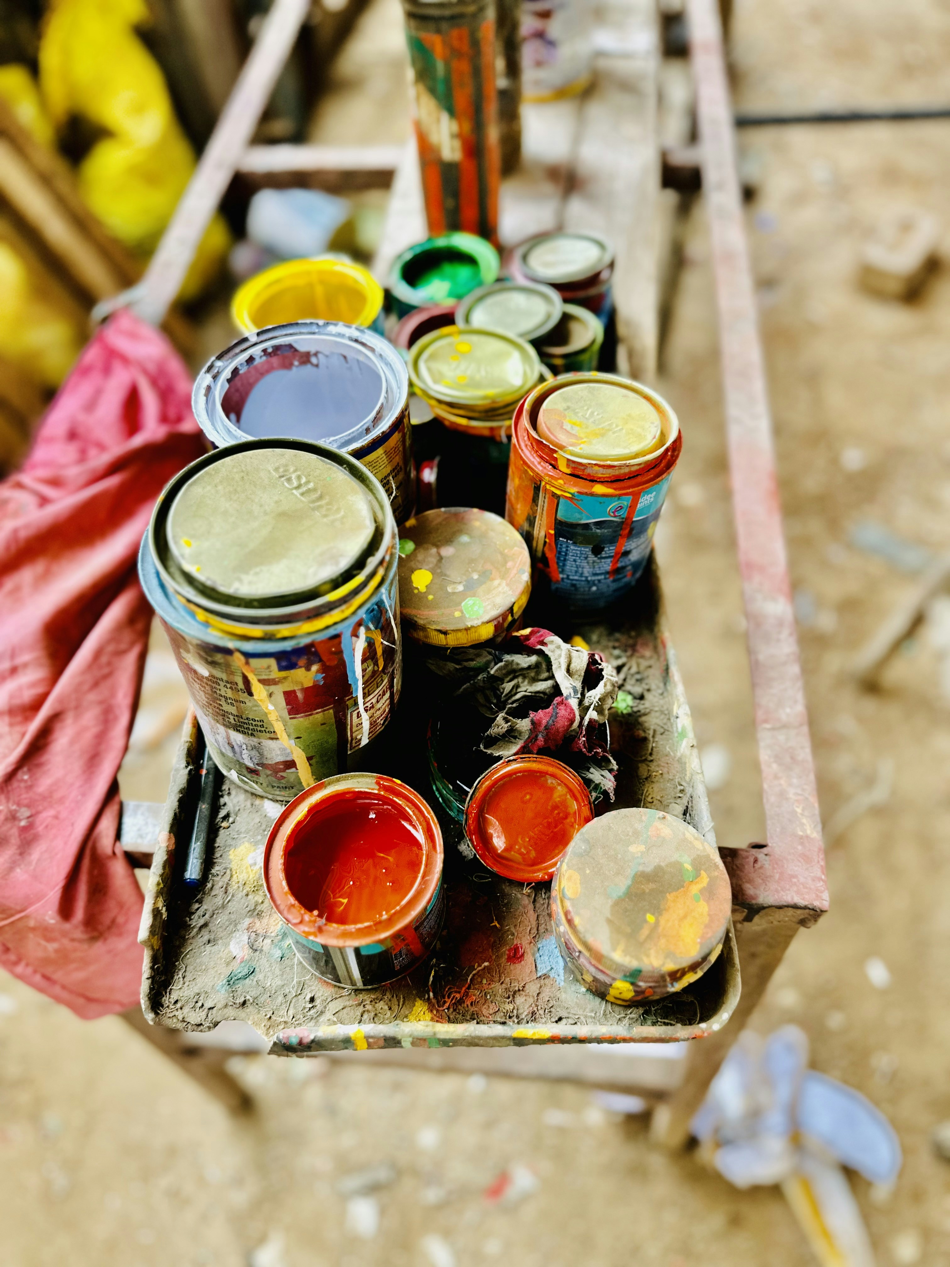 A tray of paint sitting on top of a wooden table photo – Free Food ...