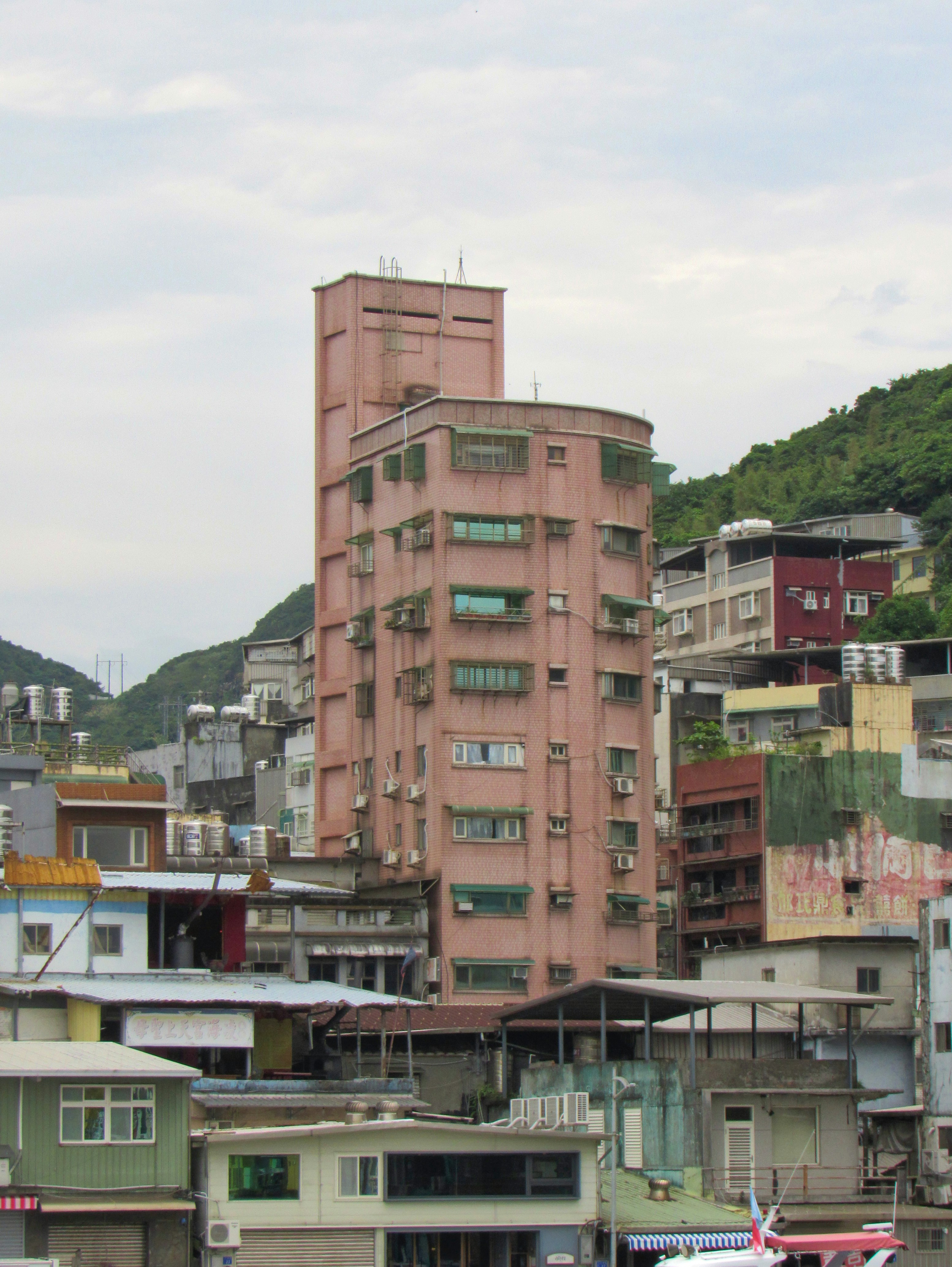Vertical Echoes of Urban Life