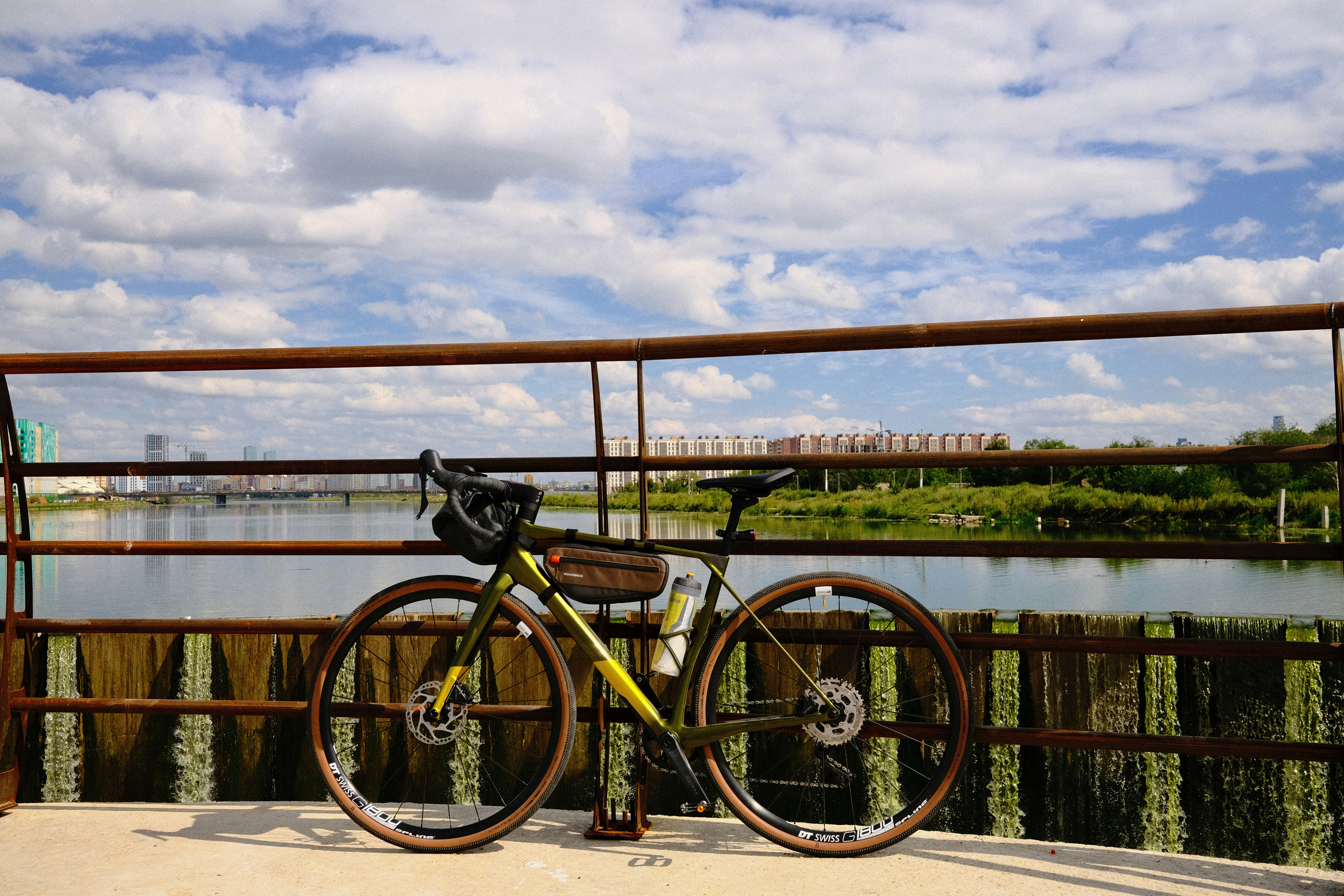 Photo by forzaalisherka with Fujifilm X100V