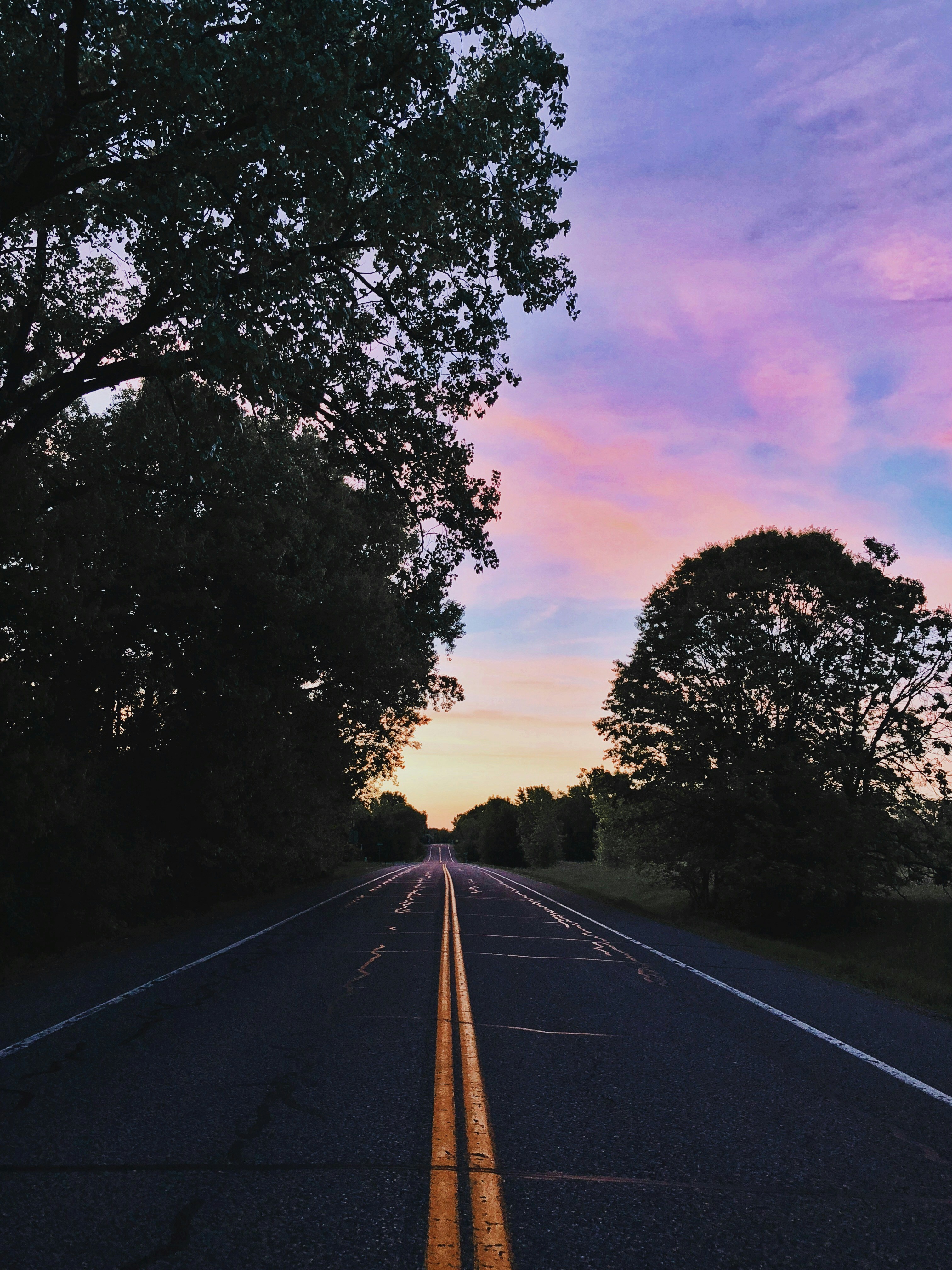 Dusk Convergence: A Quiet Highway to a Pink-Blue Horizon