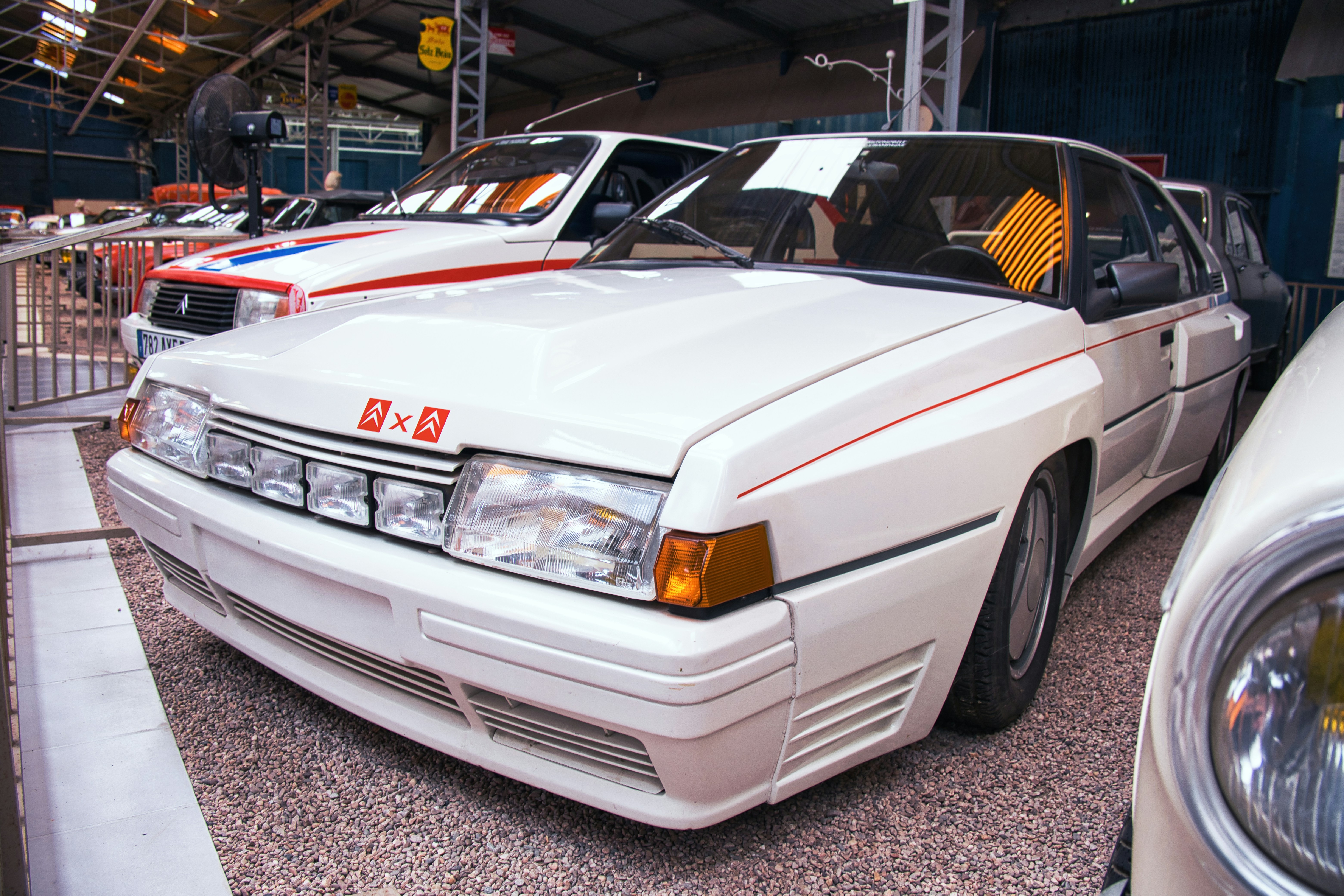 Retro Elegance in Motion: Classic Car Showcase