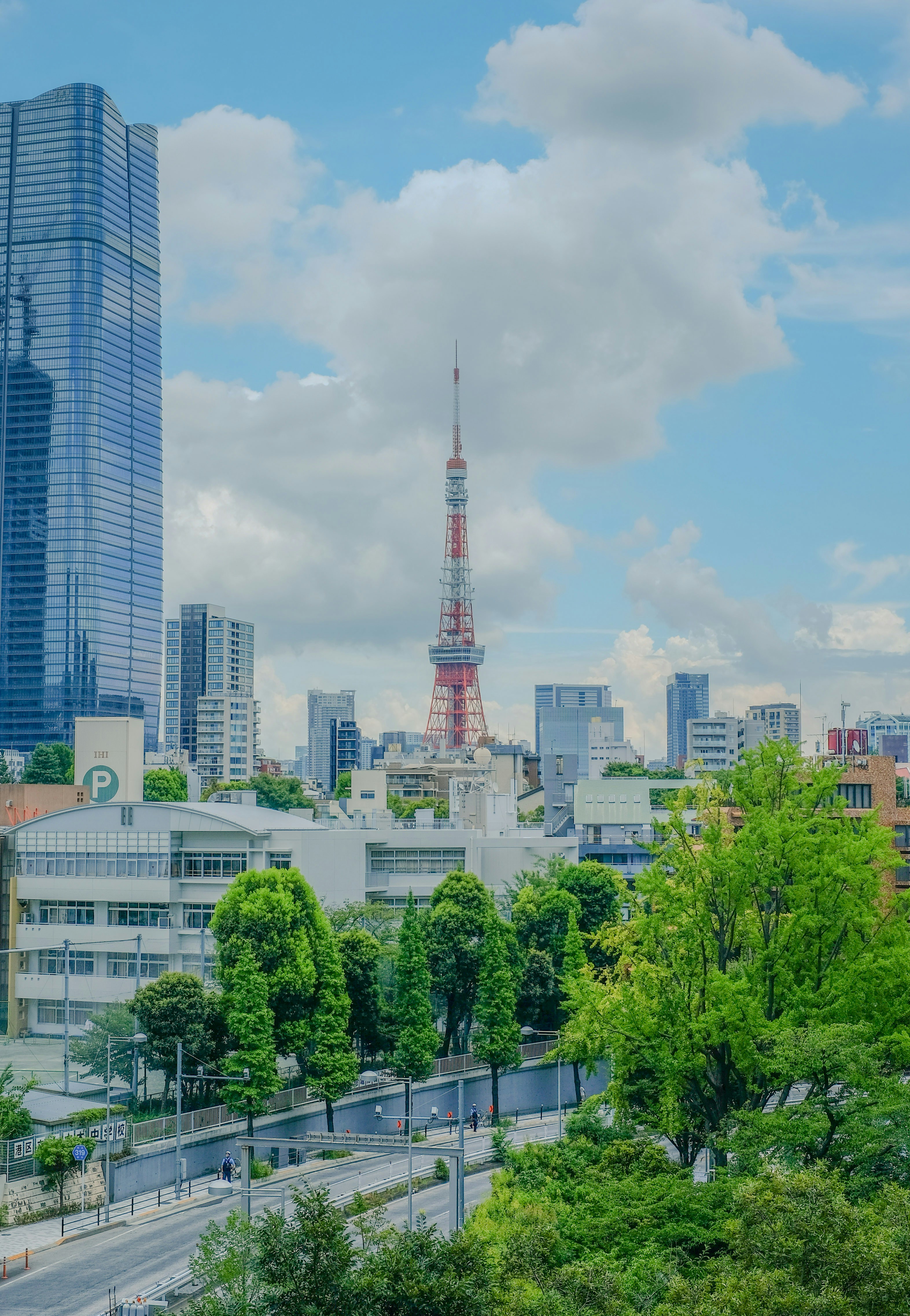 Tokyo Tower from Roppongi Hills