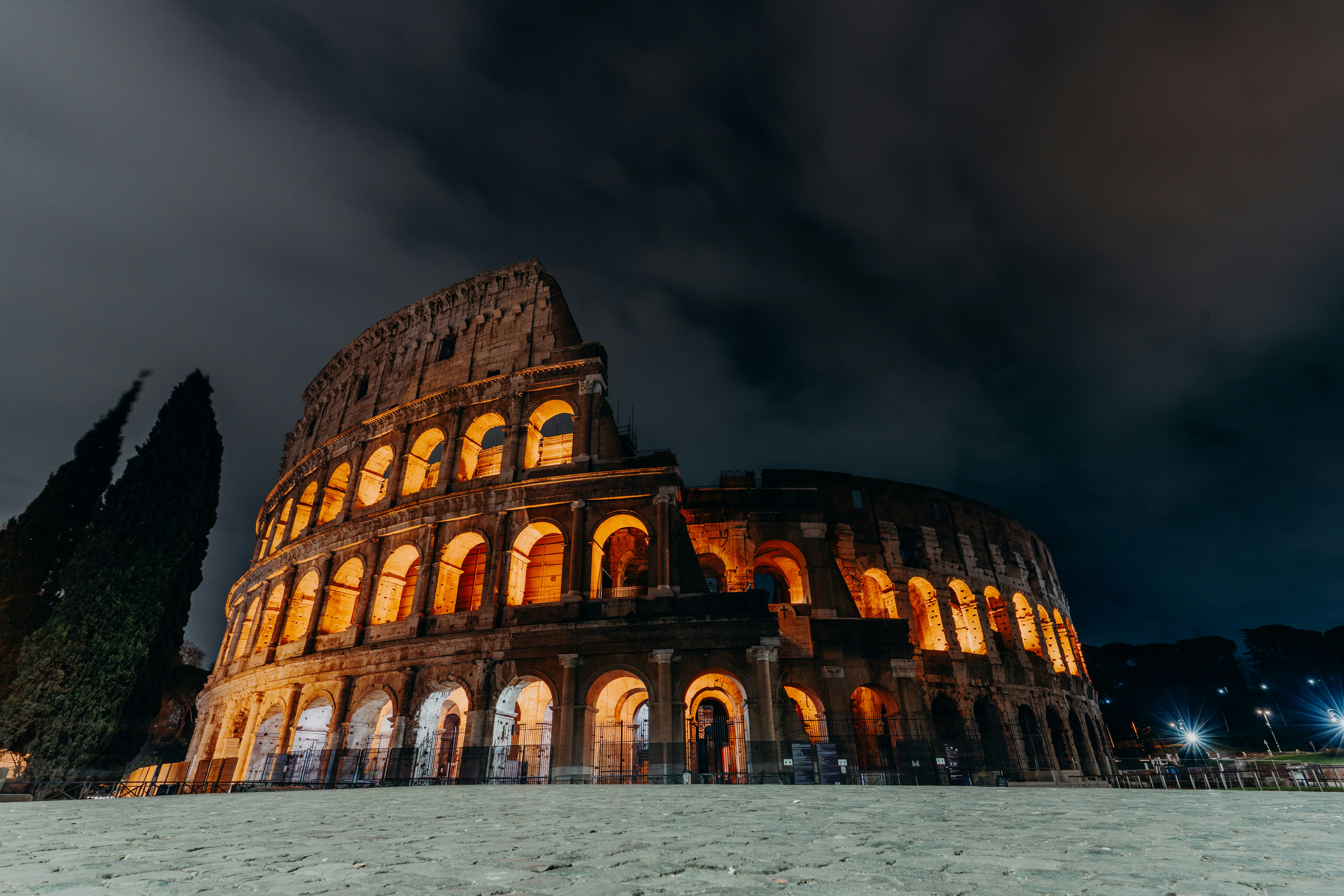 A night time picture of the colossion in rome photo – Free Colosseo ...