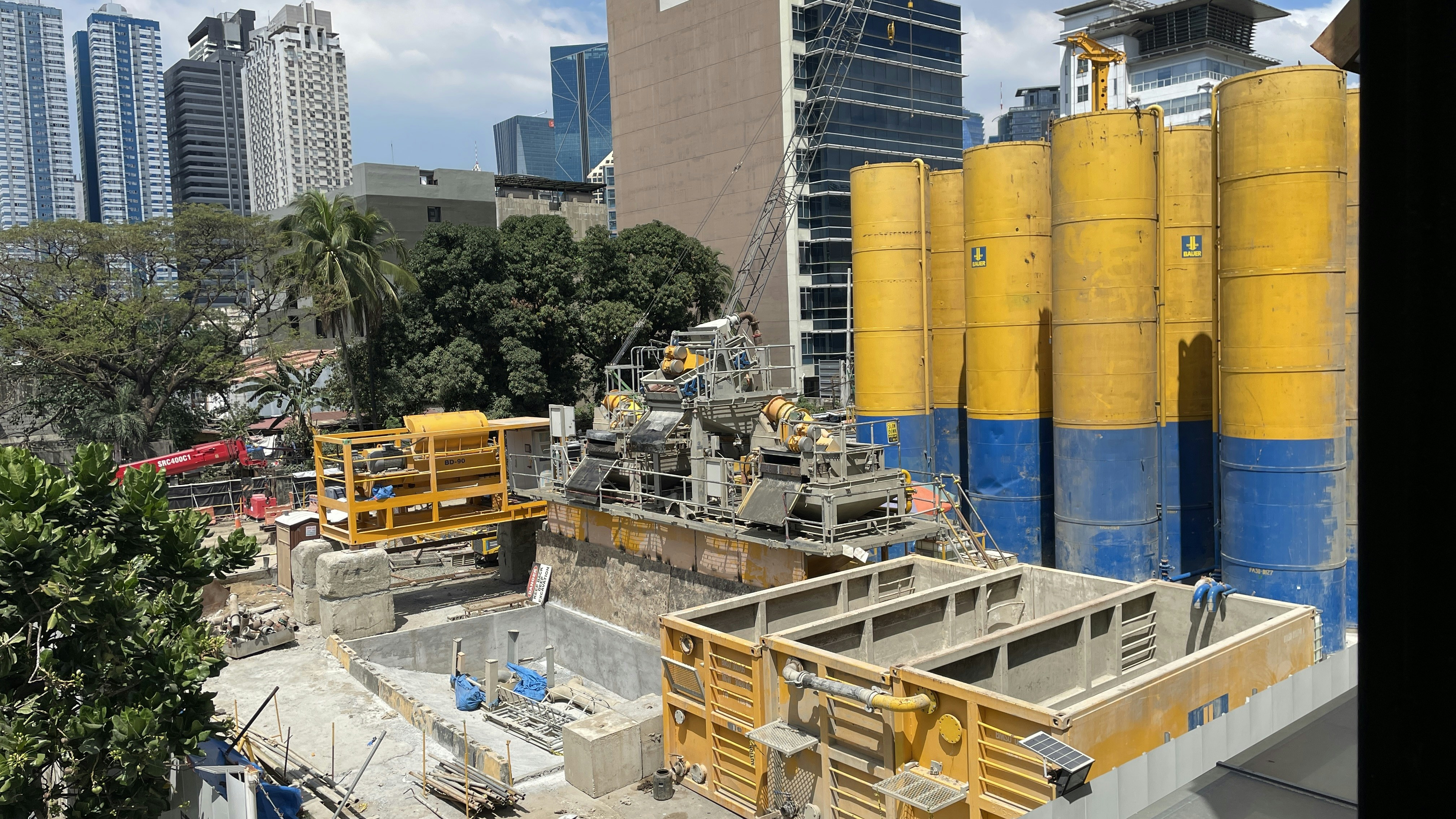 A picture of a construction site in the city