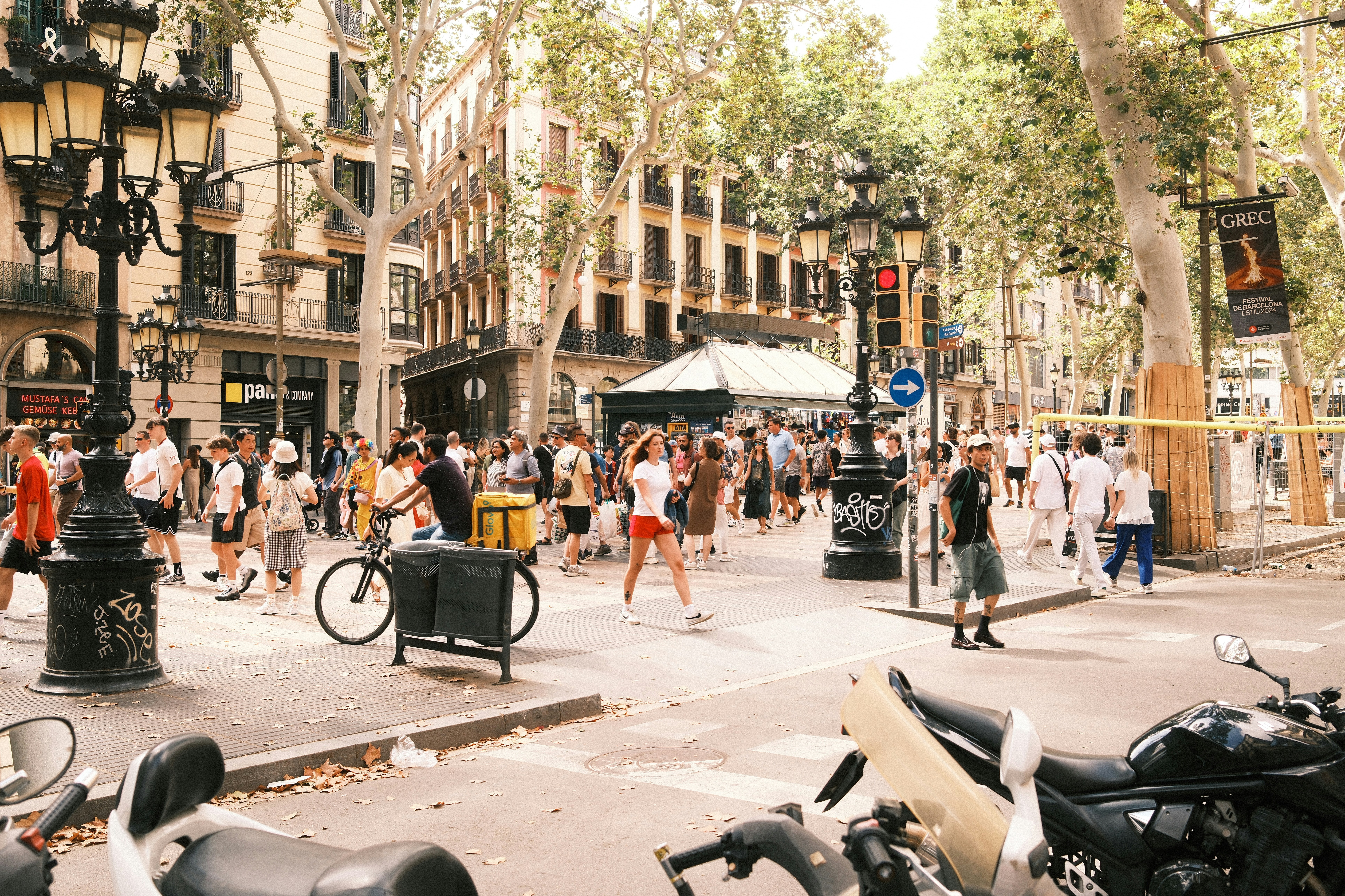 Speak Easy: Navigating the World of English Communication Services ...