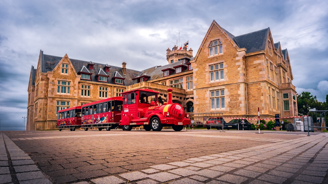 Venice Simplon-Orient-Express | Luxury Train Travel Guide | Geography ...