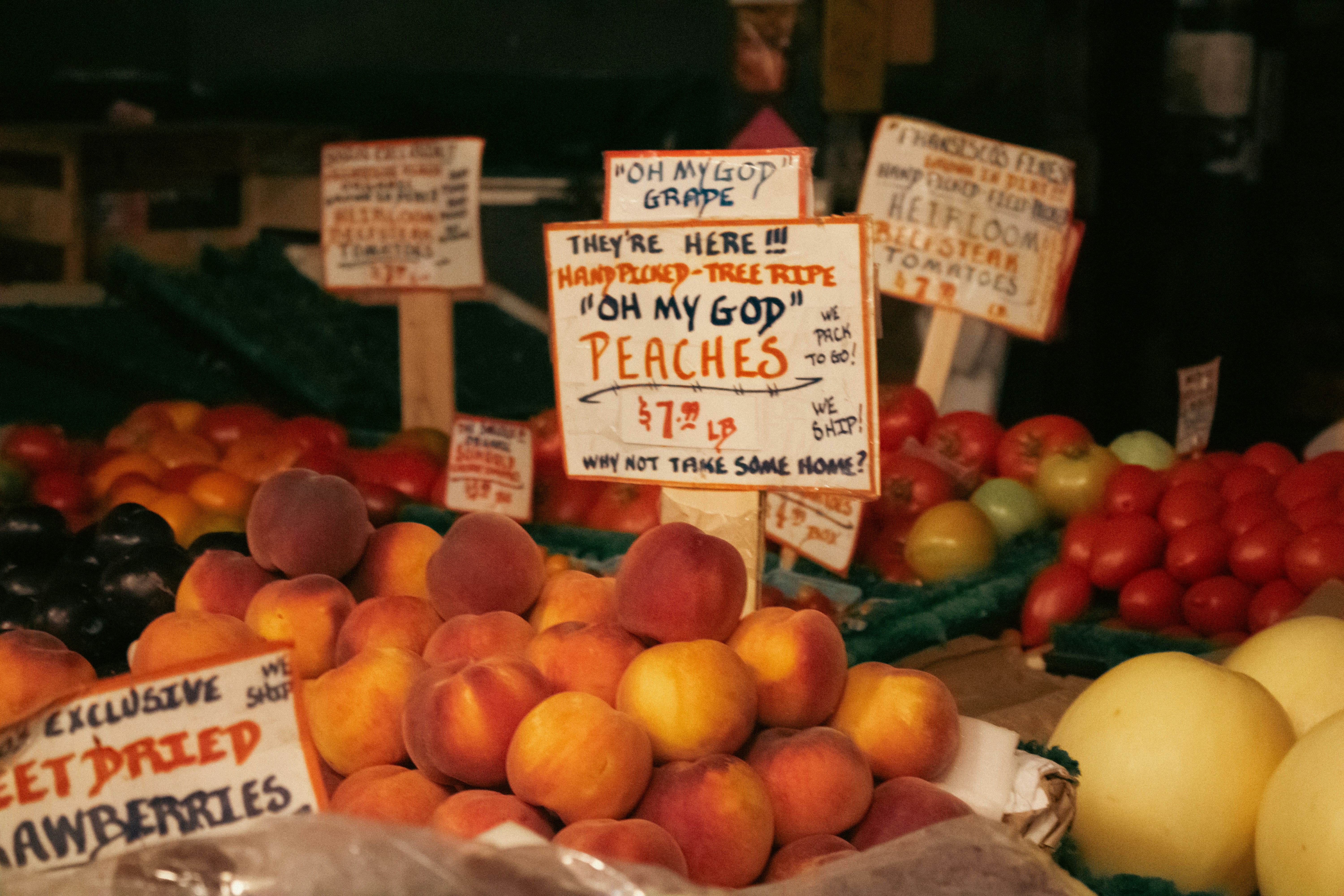 Peaches & more at Pike Place Market