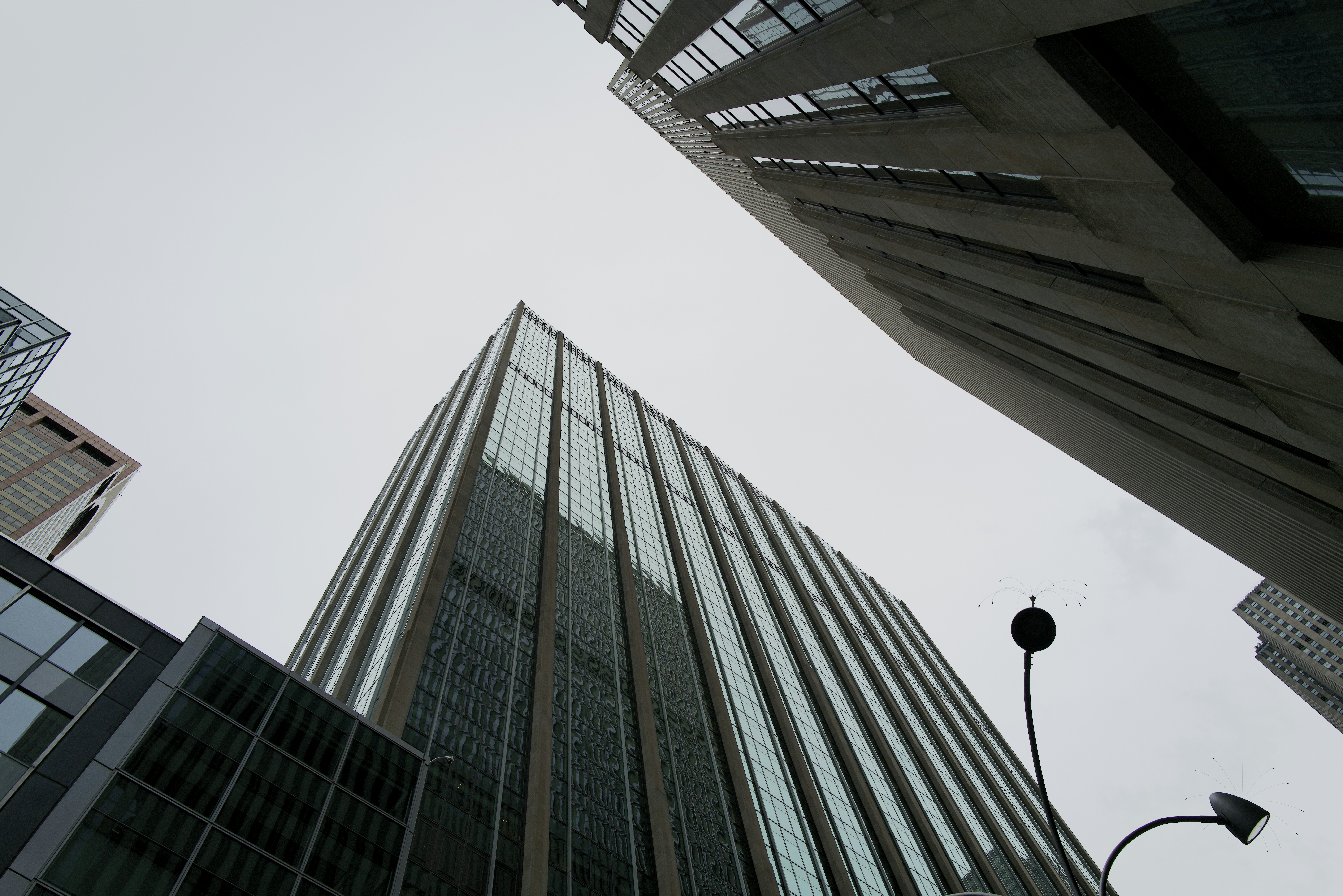 Capital One Dips 6.3% on $425 Million Legal Settlement | Ryxel