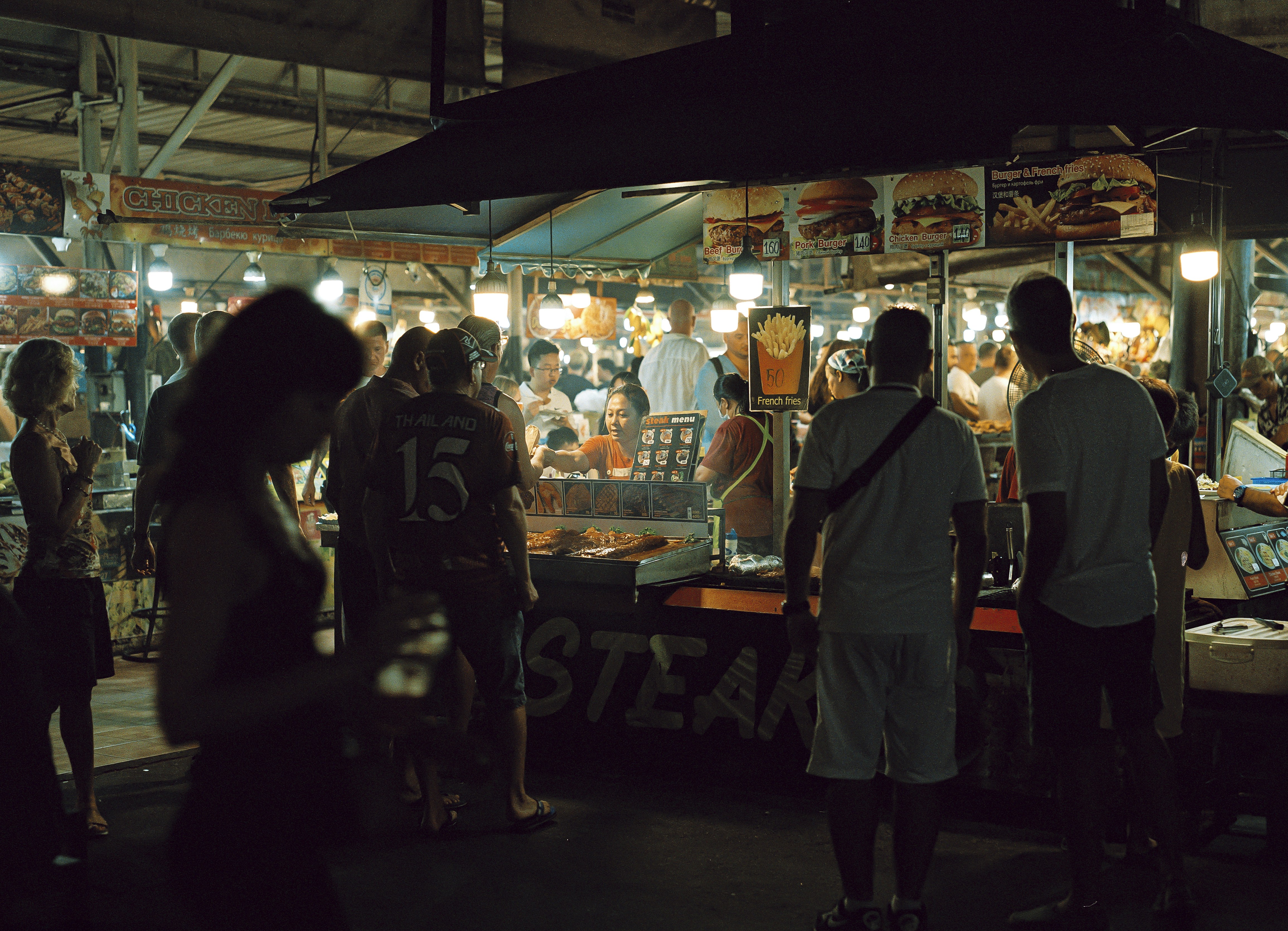 Jodd Fairs Bangkok (2025) – Best of TikTok, Instagram & Reddit Travel Guide