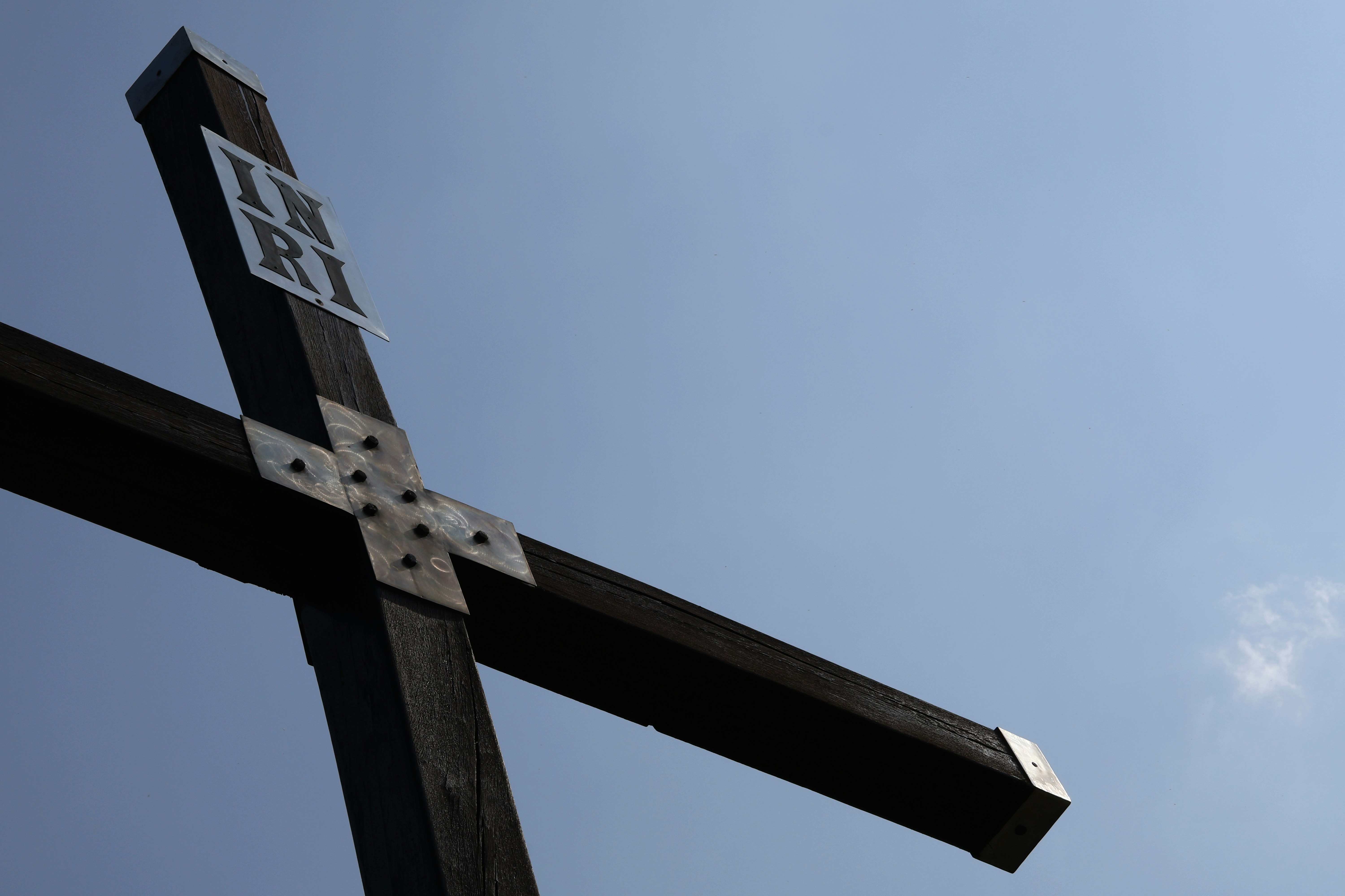 A black and white cross with a sky background photo – Free Cross Image ...