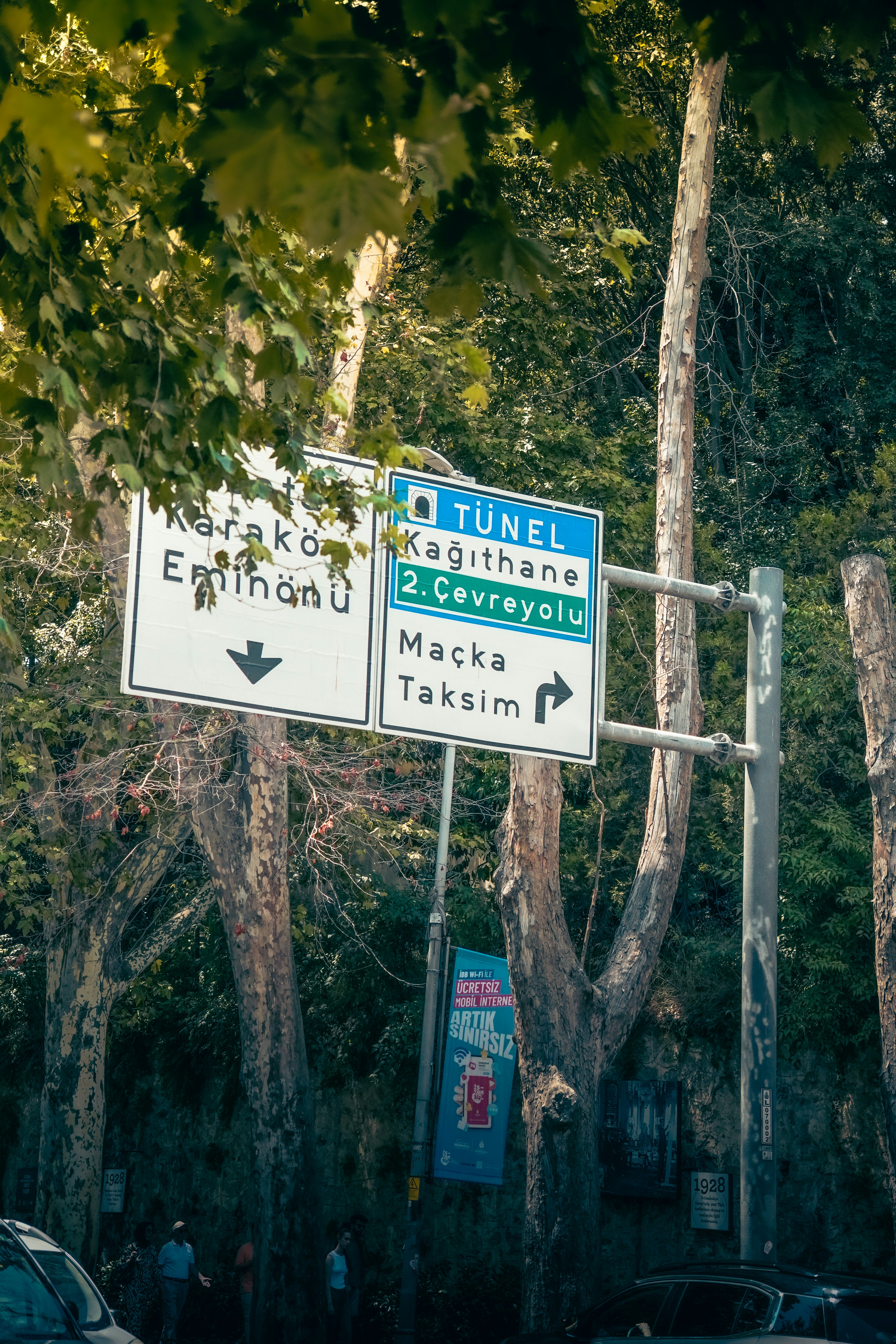 A street sign on the side of a road