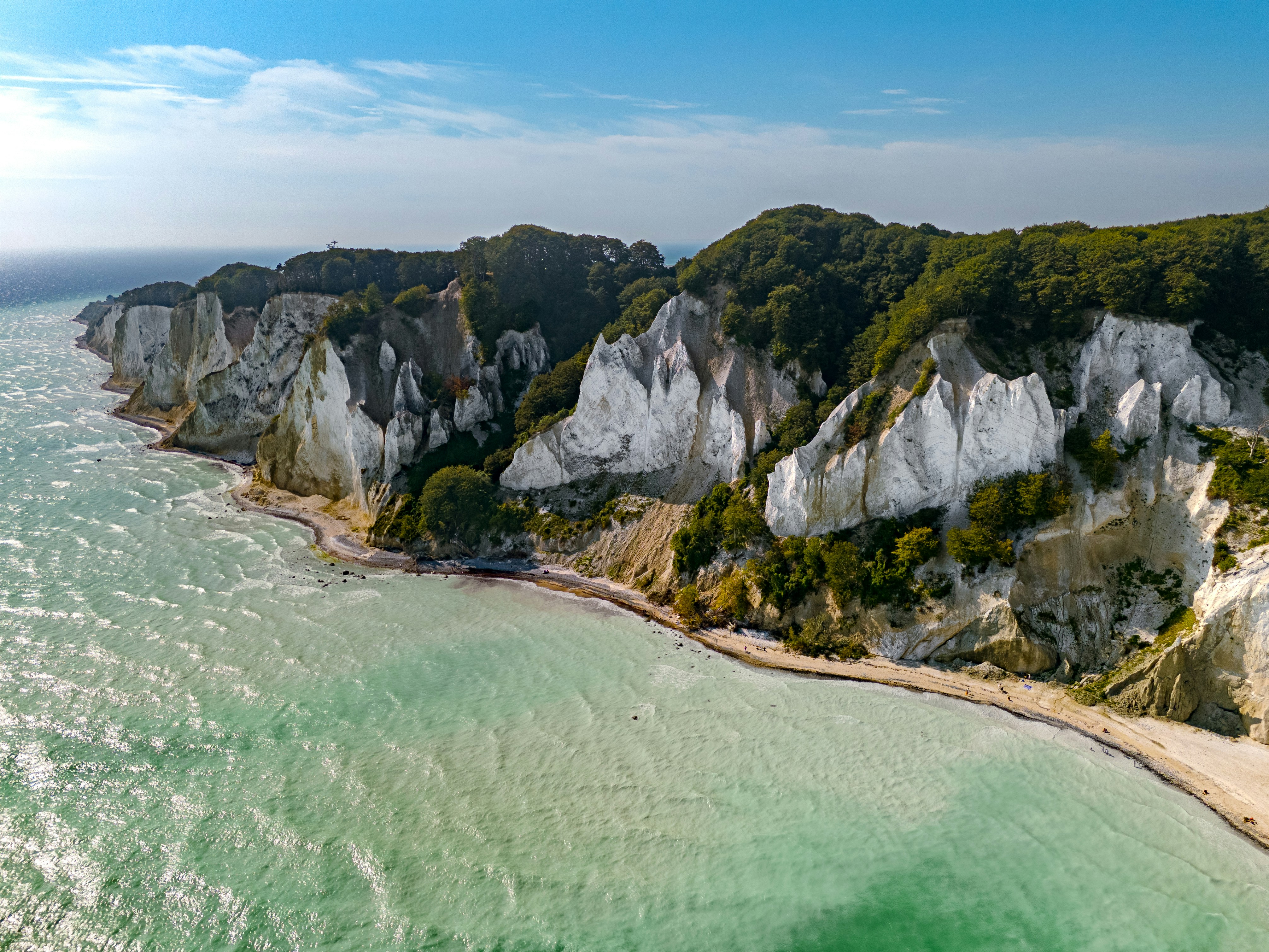 Une vue aérienne d’une plage et d’un plan d’eau photo – Image gratuite ...