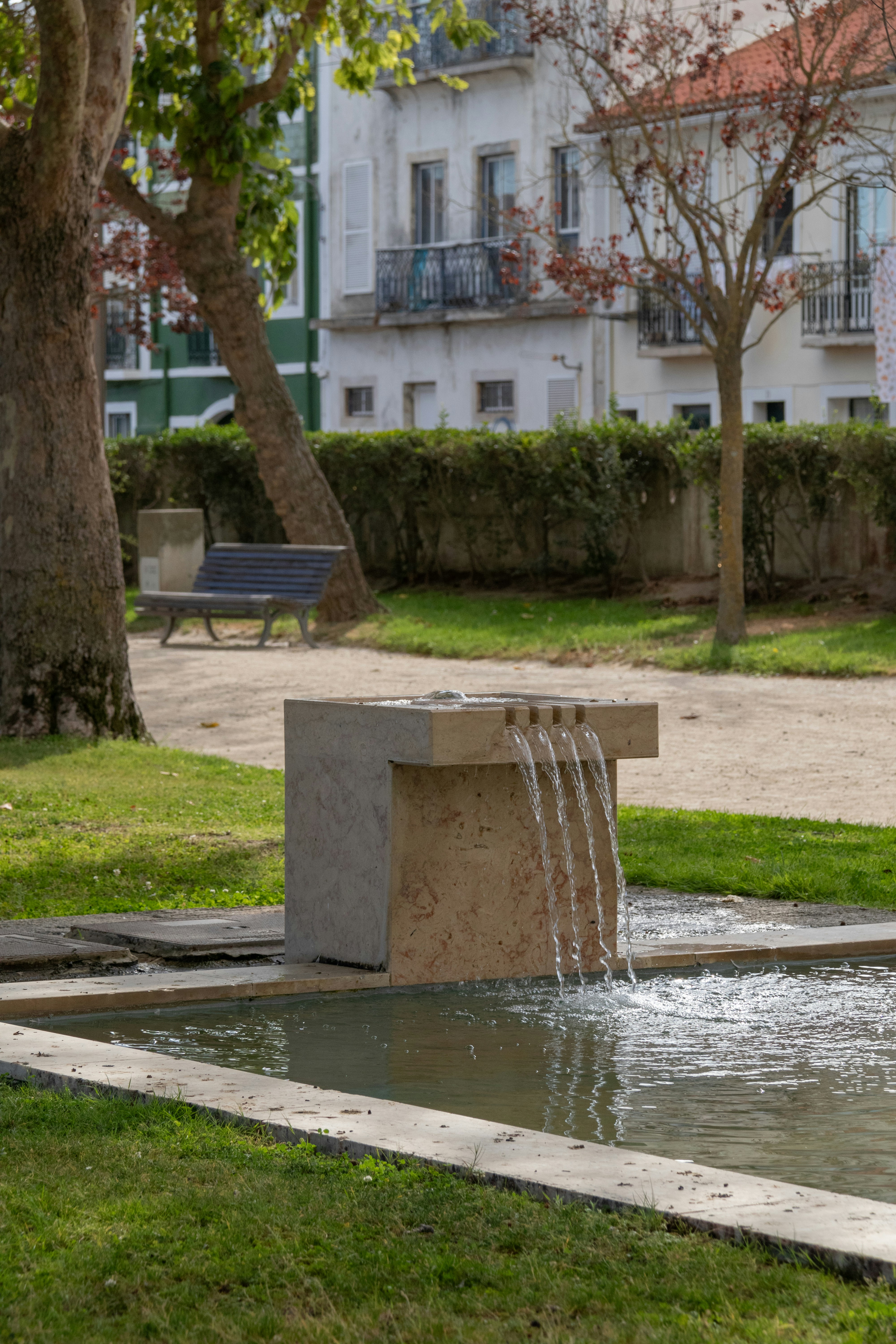 Fountain of Quiet: Water Threads in a City Park