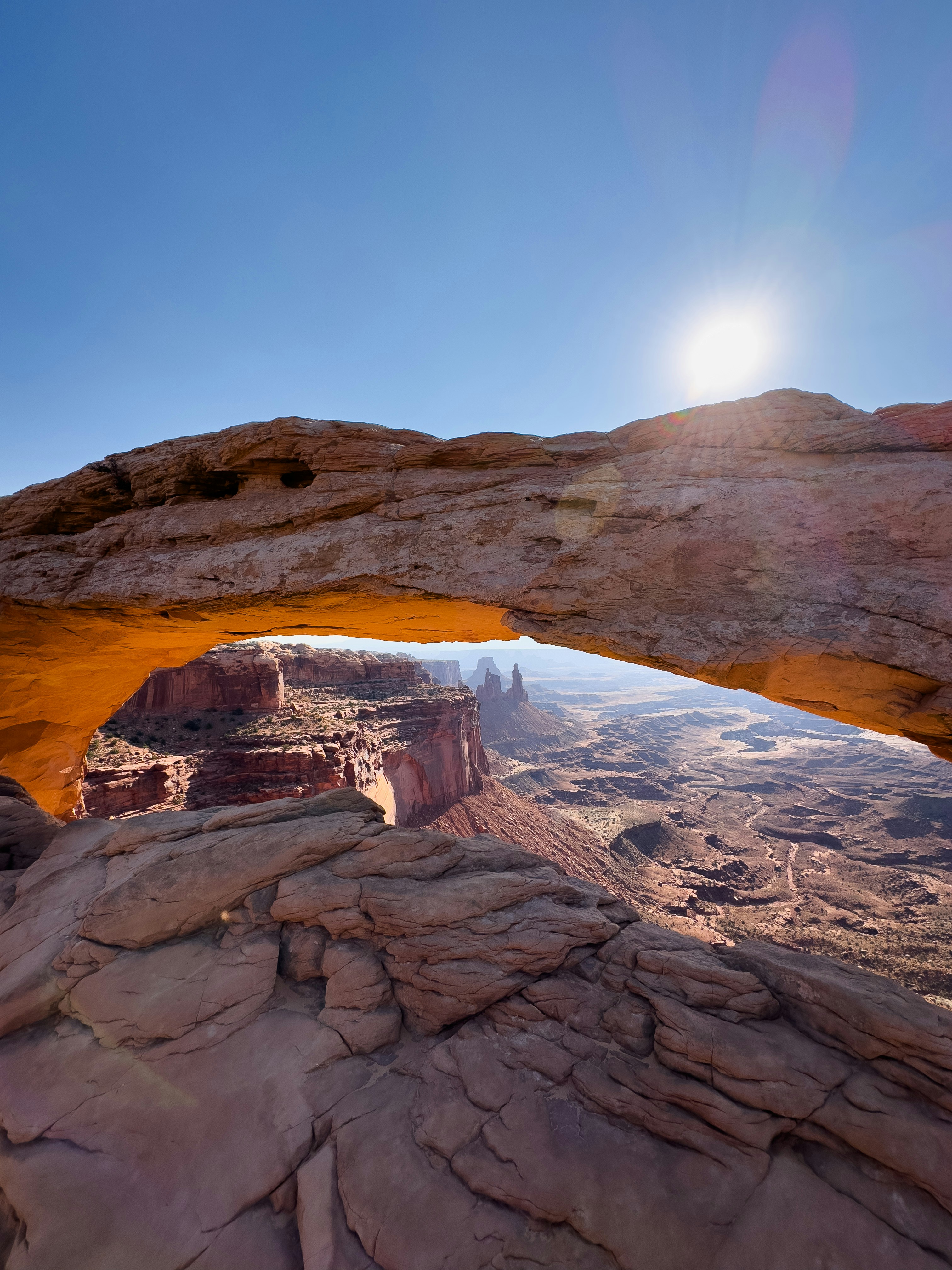 Desert Arch: A Sun-Burnished Window to the Canyon Beyond
