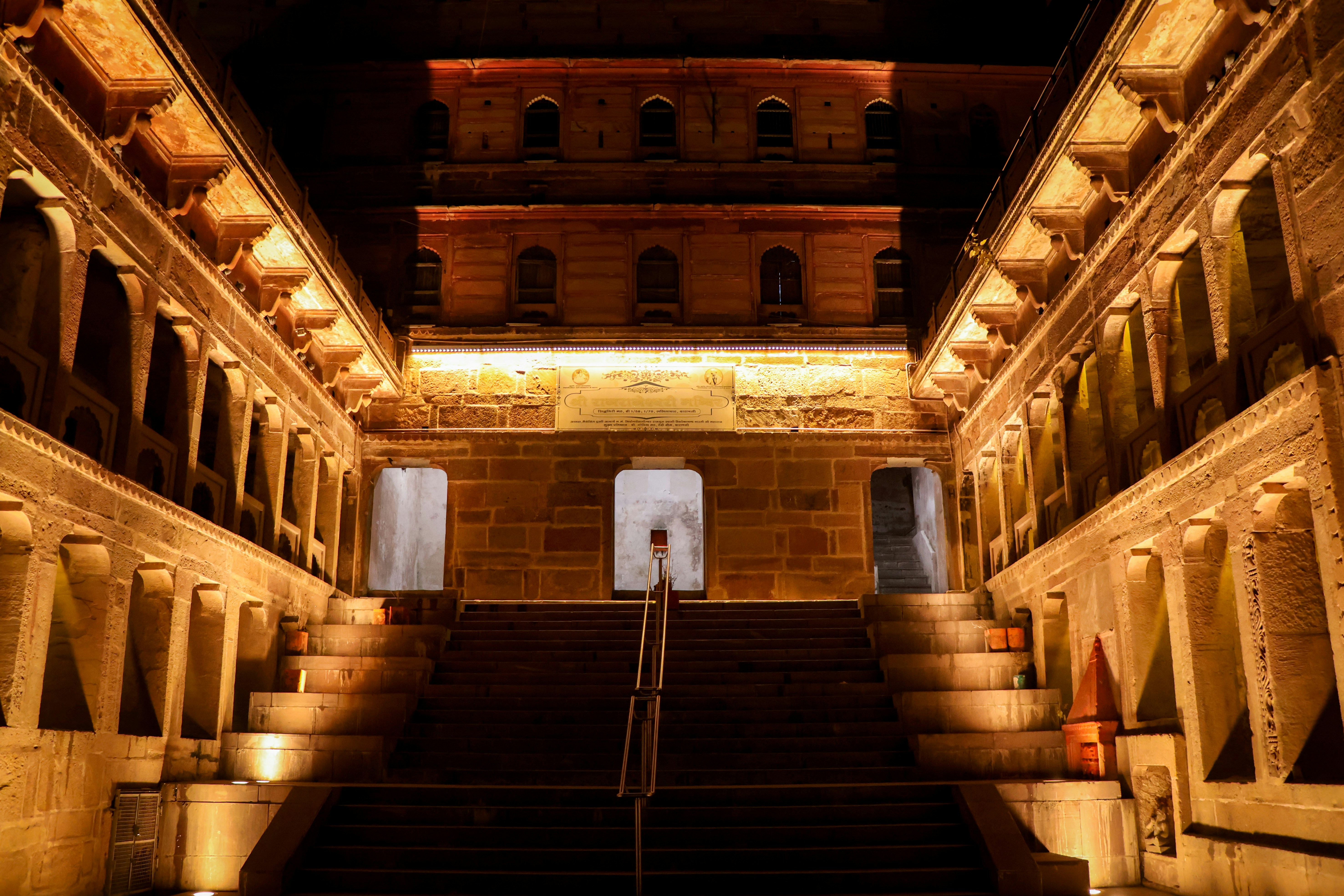 Varanasi Temple Pictures | Download Free Images on Unsplash