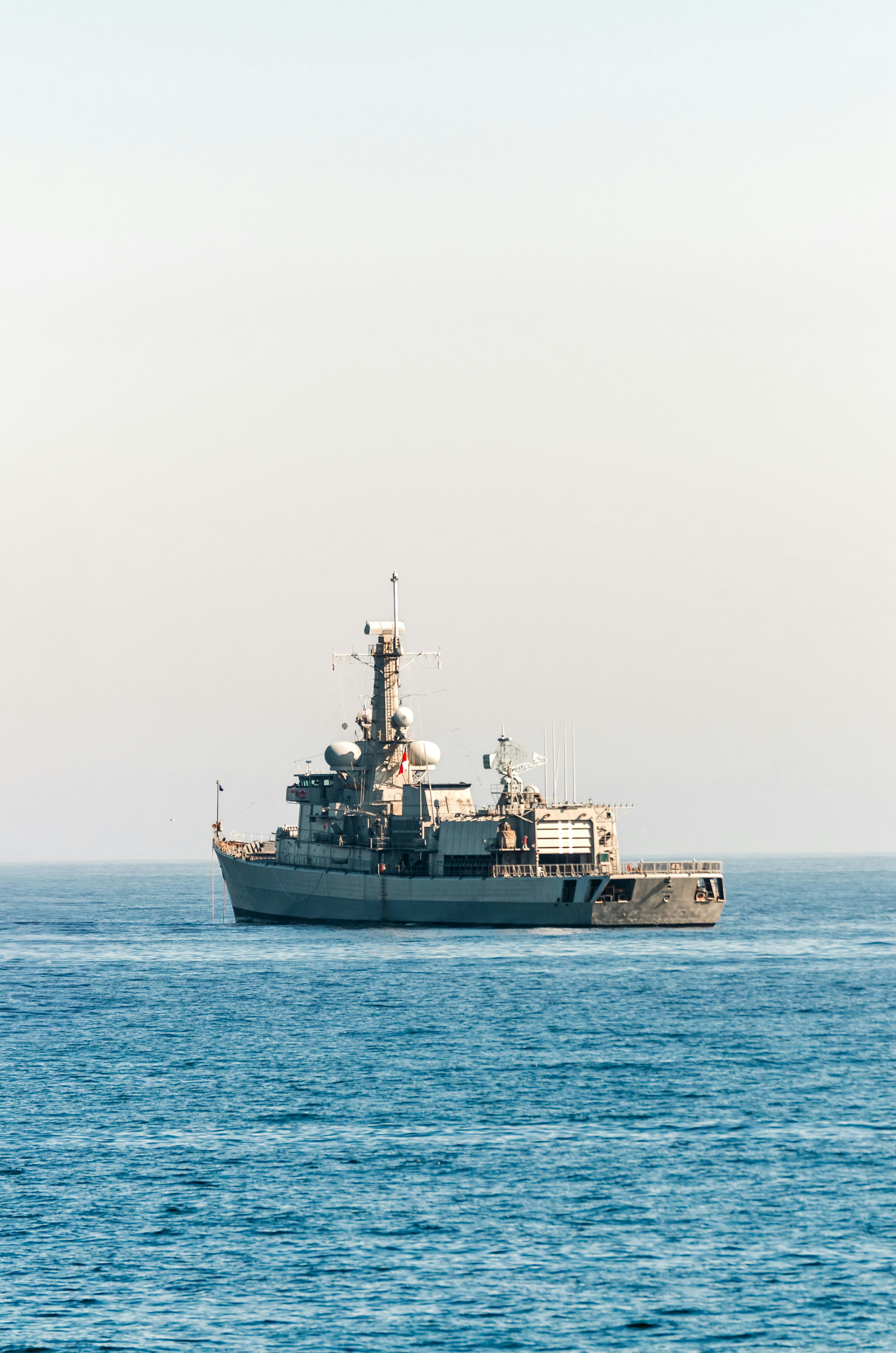 Armada de Chile en Viña del Mar | A large boat in the middle of the ocean