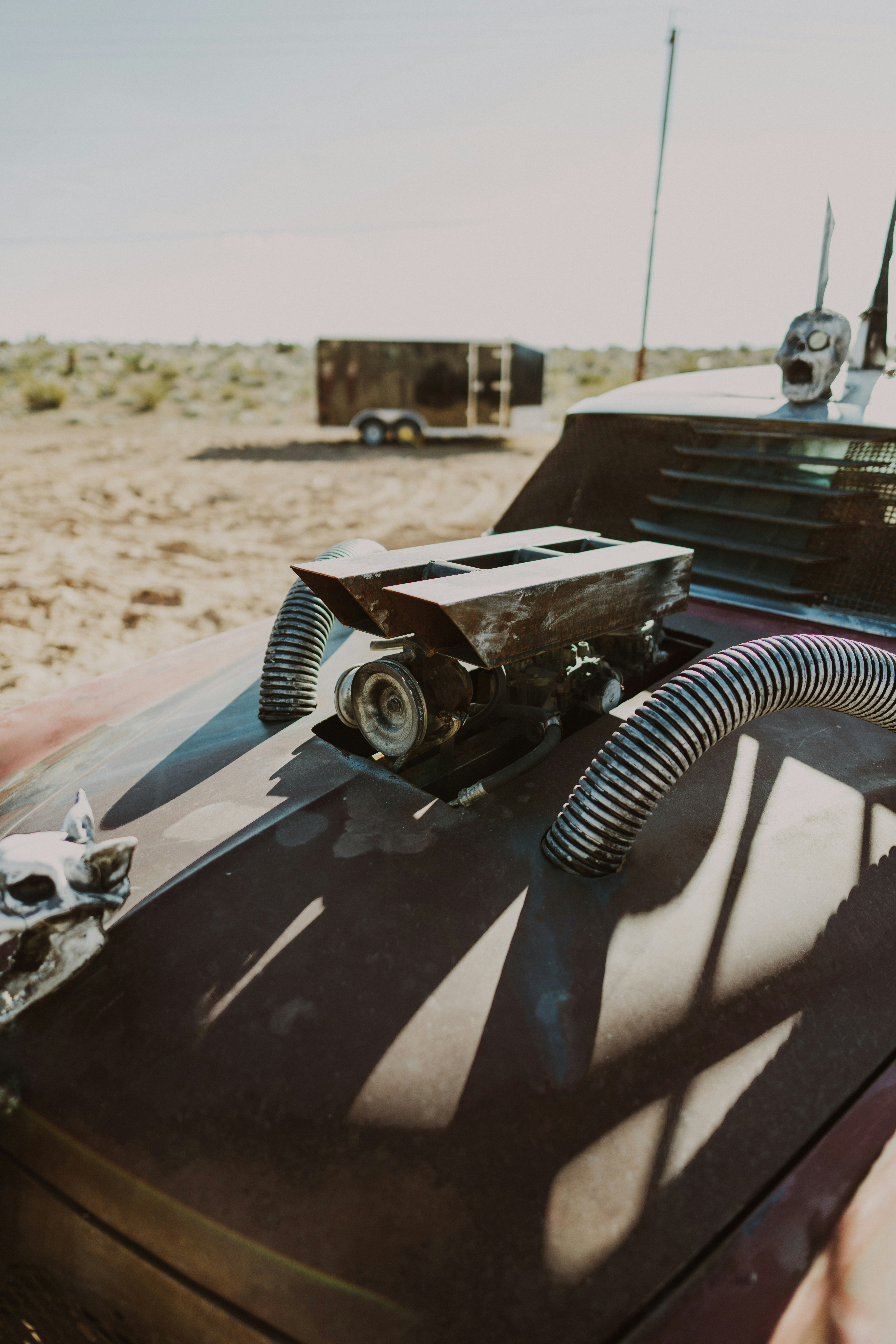 Hood-Top Salvage Turret on a Sun-Scorched Desert Rig