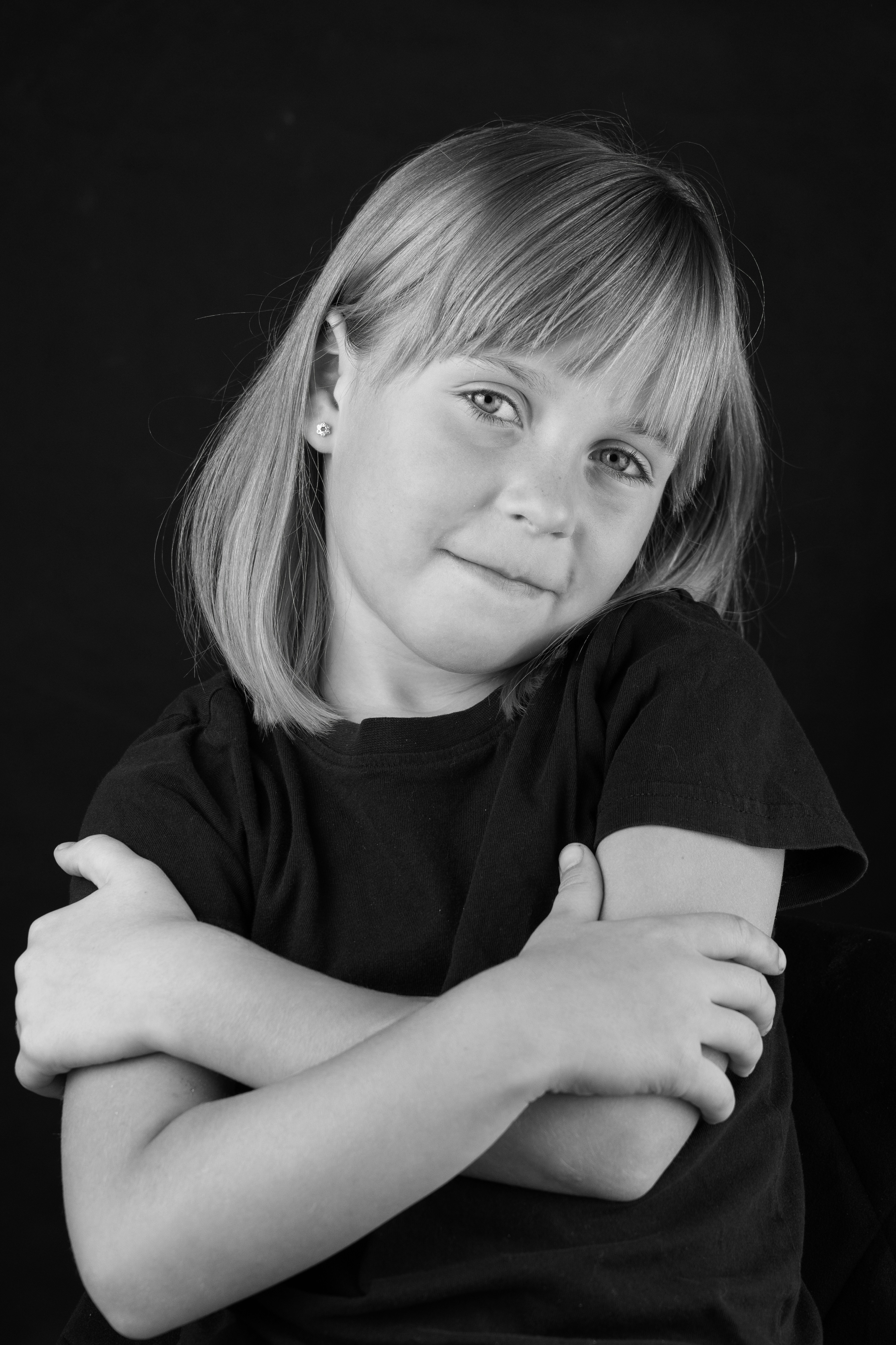 A black and white photo of a little girl photo – Free Portrait Image on ...