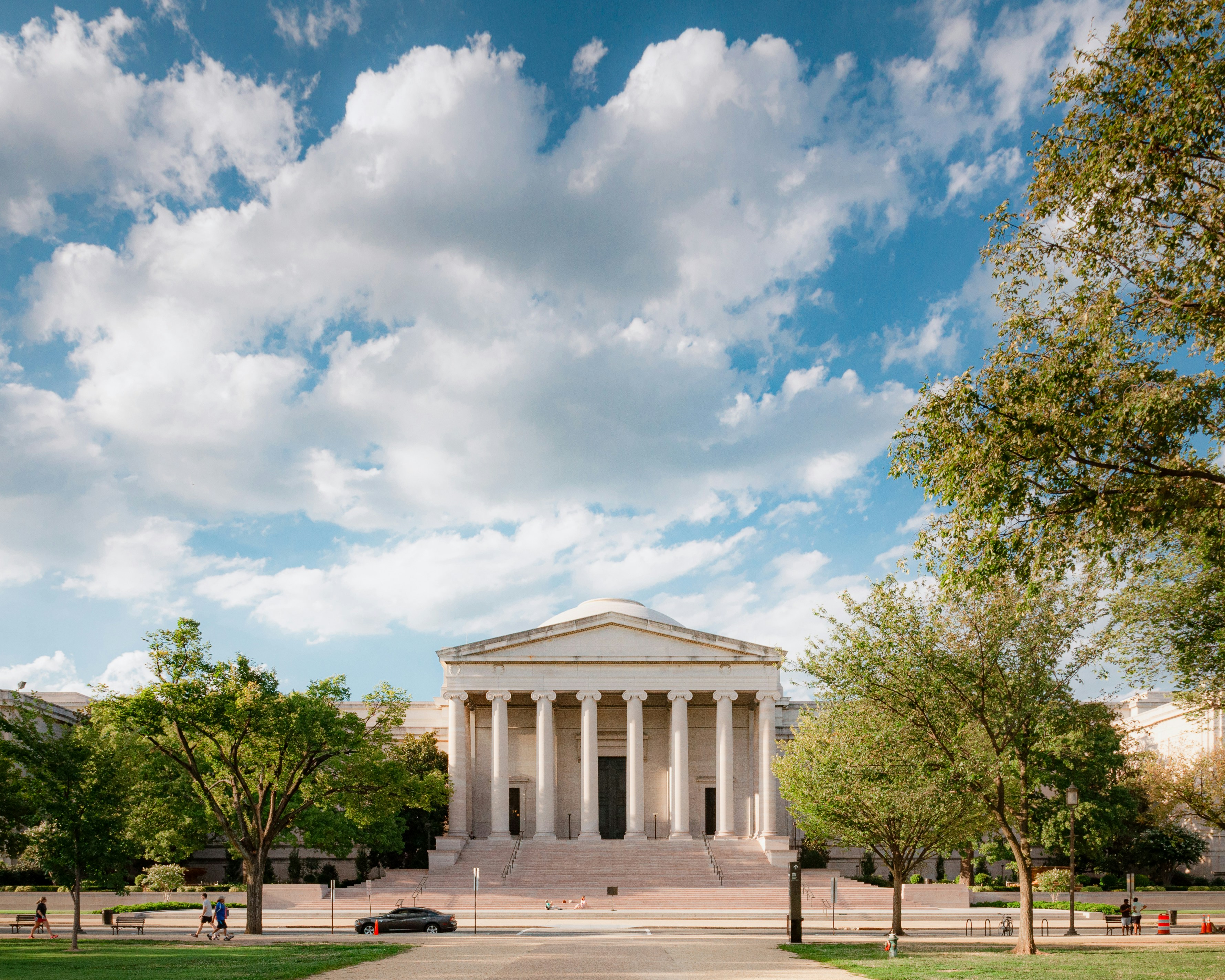 A view of a building from across the street photo – Free Government ...