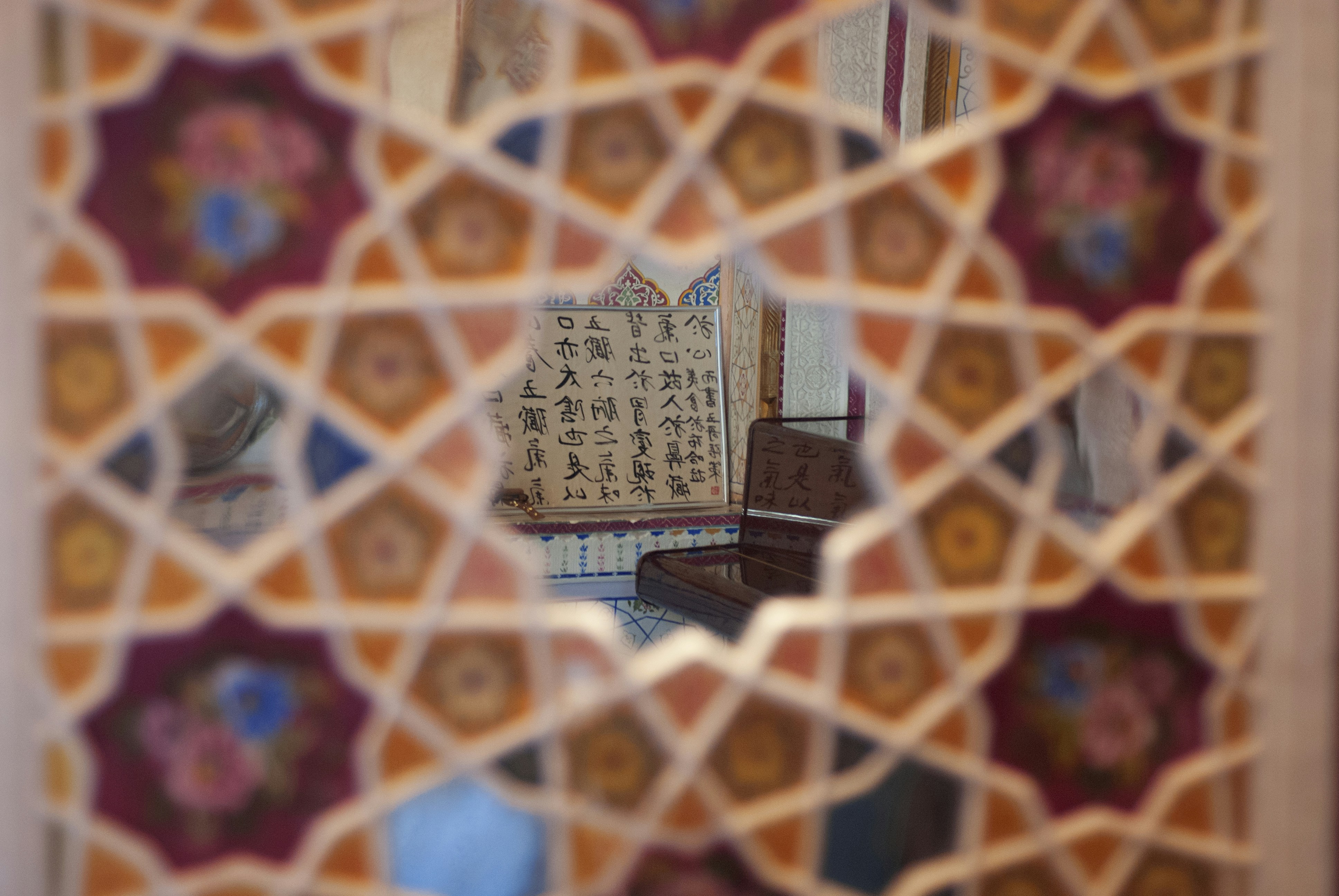 Geometric Veil: A Quiet Room Revealed Through Lace