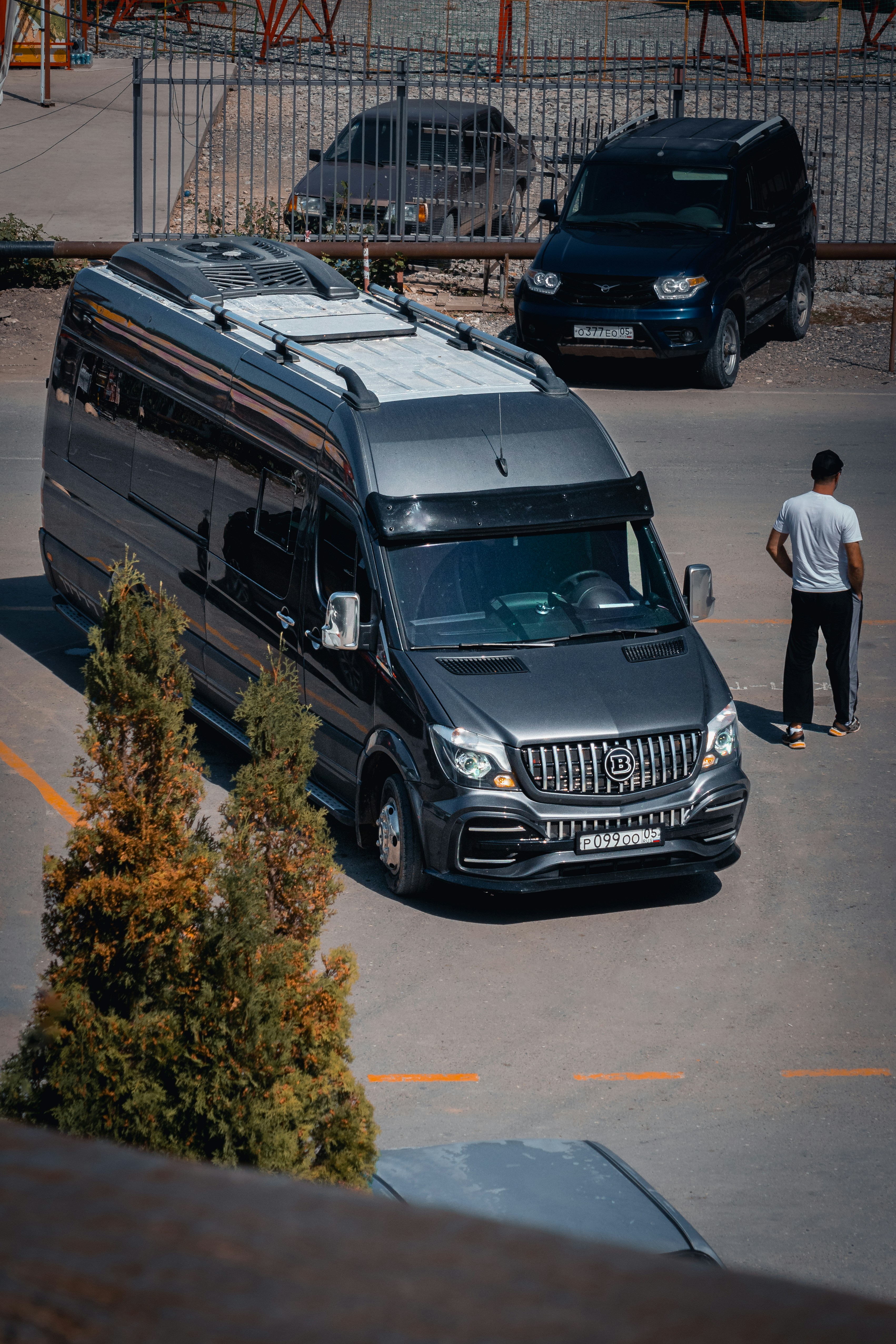 Chrome-Crowned Voyager in a Sunlit Parking Lot
