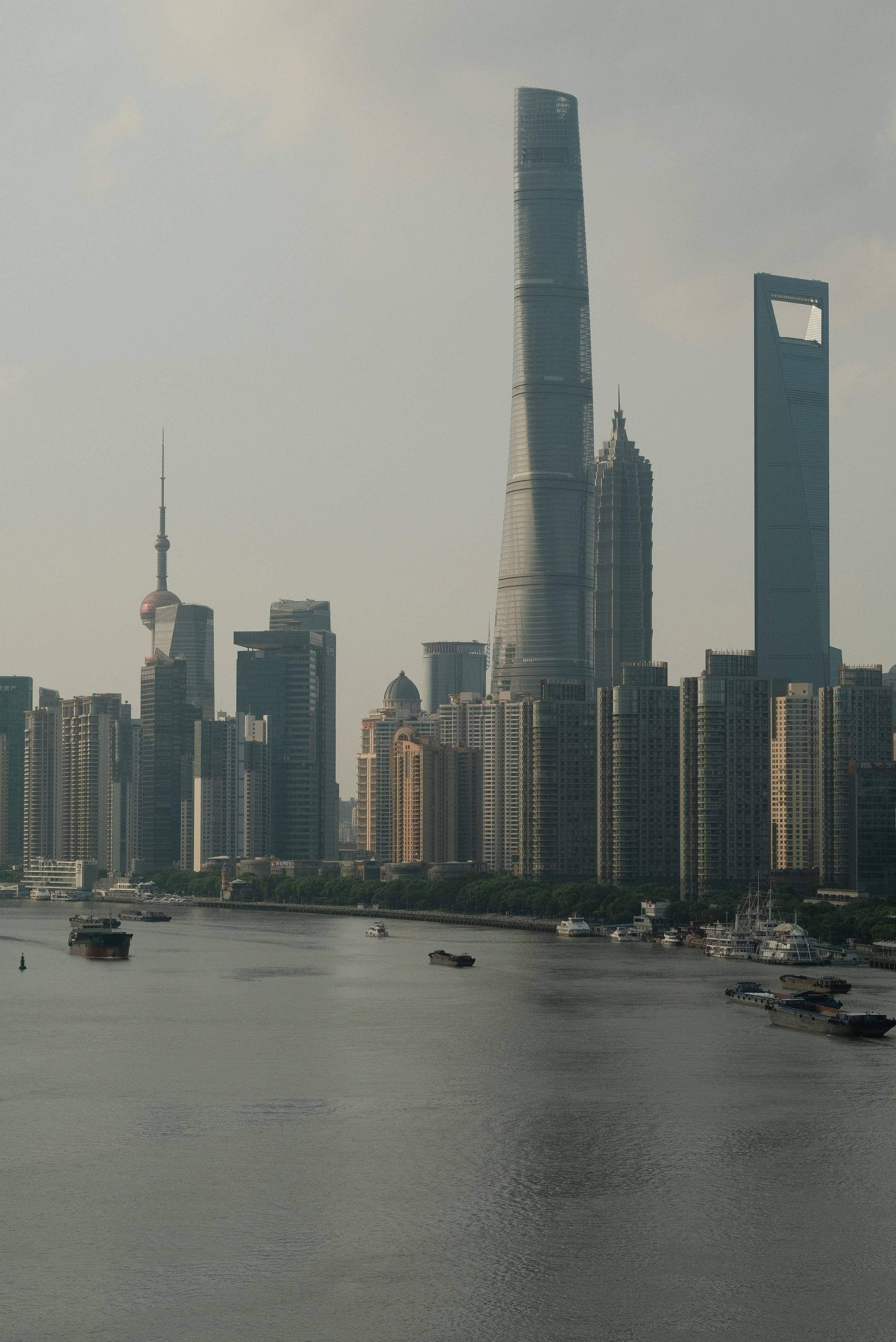 Crown of Glass: Shanghai Tower Dominates the Huangpu Riverfront