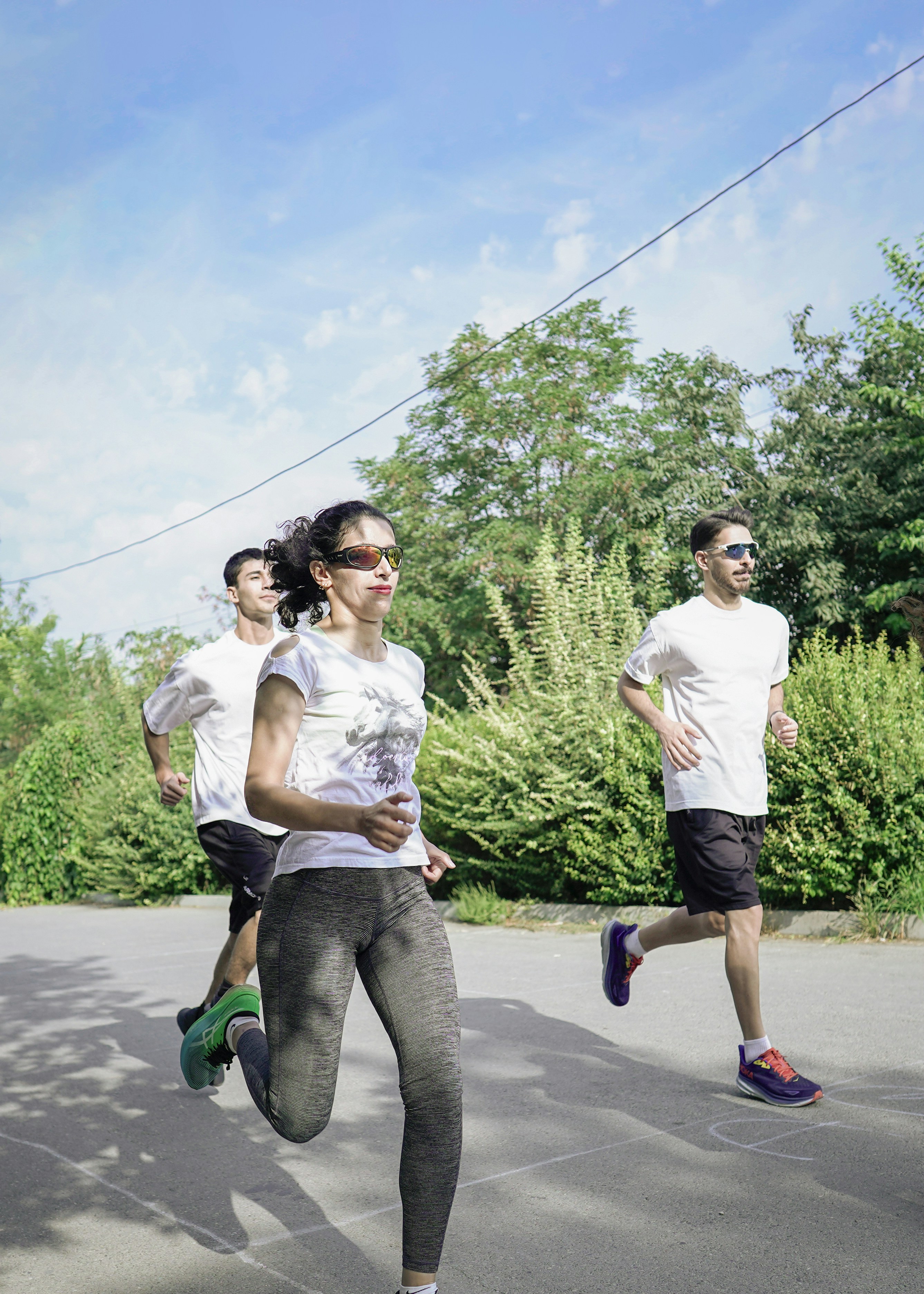 Group Running Pictures | Download Free Images on Unsplash