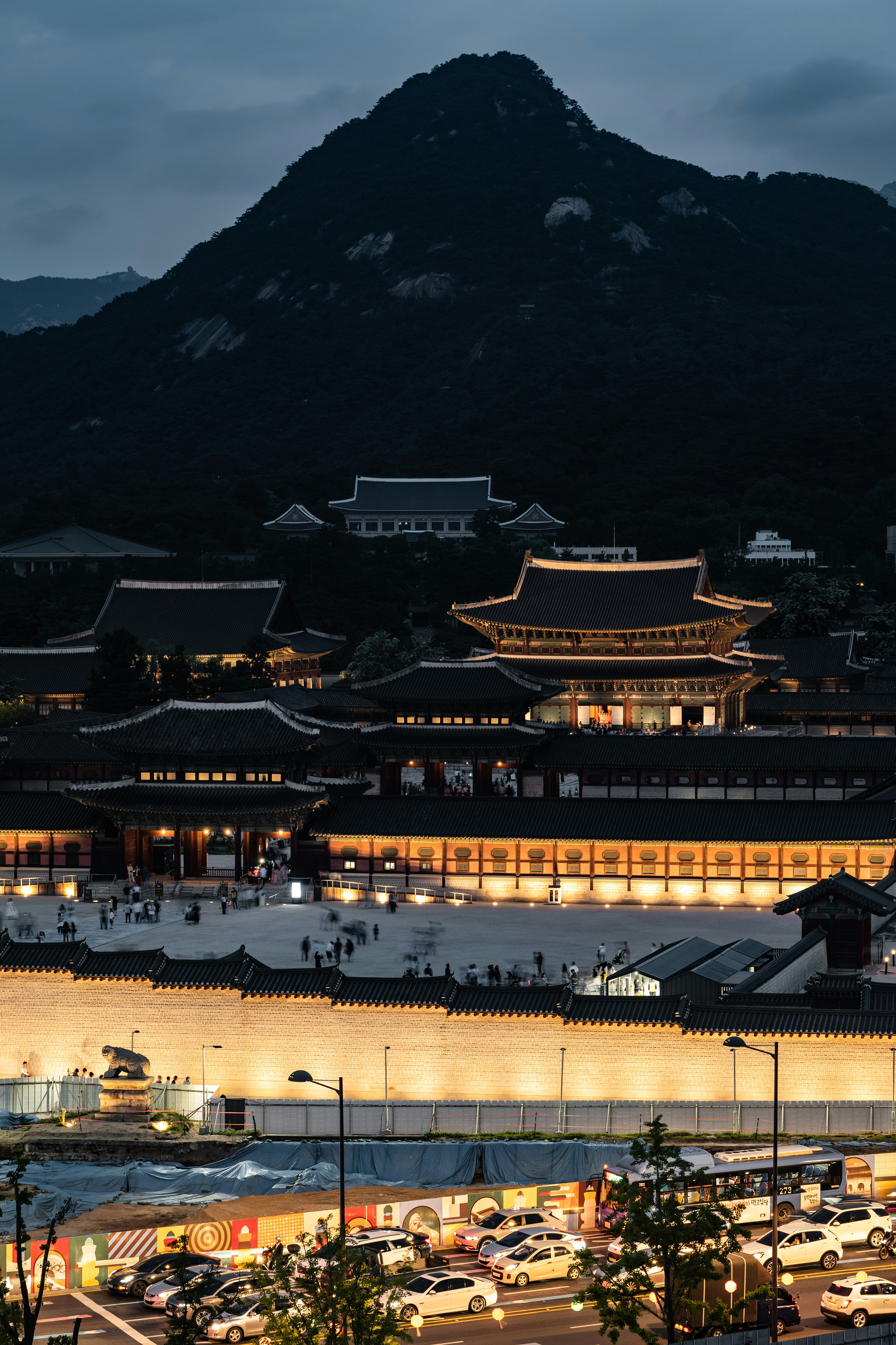 Illuminated Heritage: Gyeongbokgung at Dusk